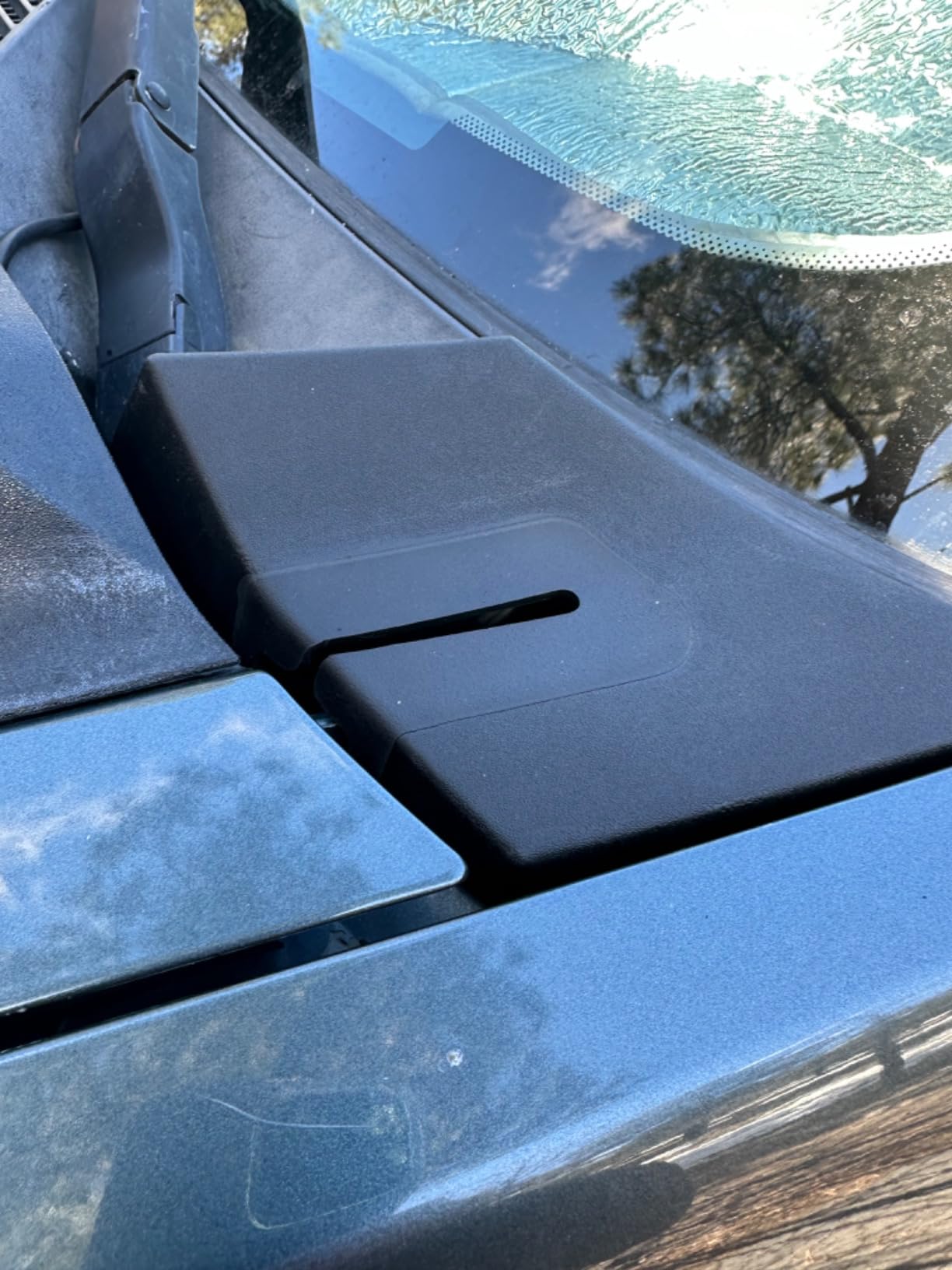 Amazon.com: PIT66 Windshield Wiper Cowl End Panel, Compatible with 2007 ...