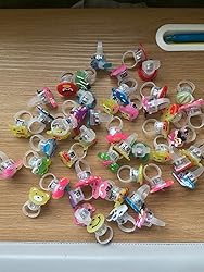 Amazon.com: NEEW 50 Pcs LED Light Up Ring Bulk Toys, Glow in The Dark ...