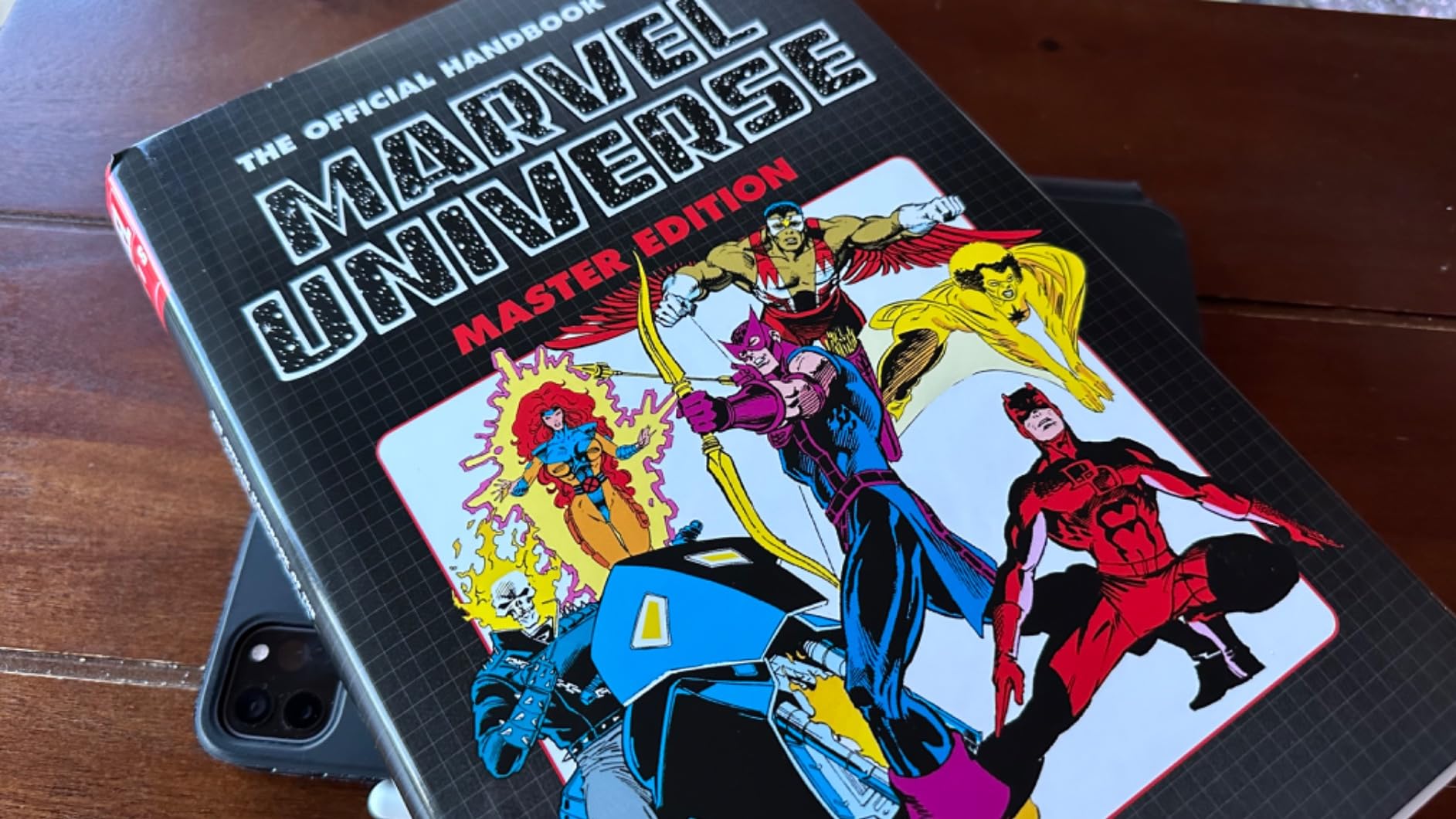 Amazon.com: Official Handbook Of The Marvel Universe: Master Edition ...