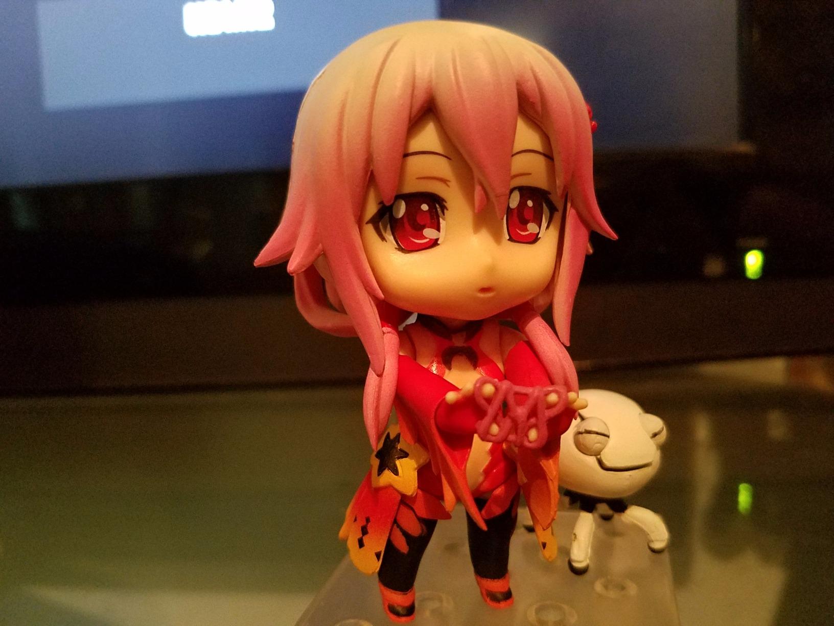 Amazon.com: Good Smile Guilty Crown: Inori Yuzuriha Nendoroid Action ...