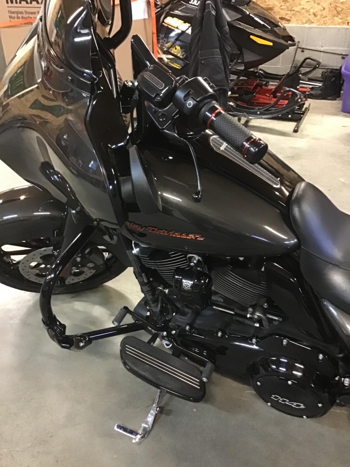 Dominator Industries 1 1/4" PRE-WIRED 12" Chrome Meat hook Bar Ape ...