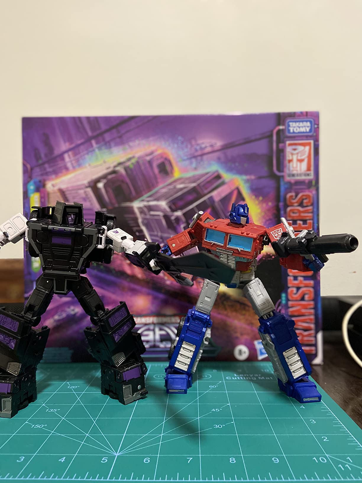 $18/mo - Finance Transformers Toys Generations Legacy Series Commander ...