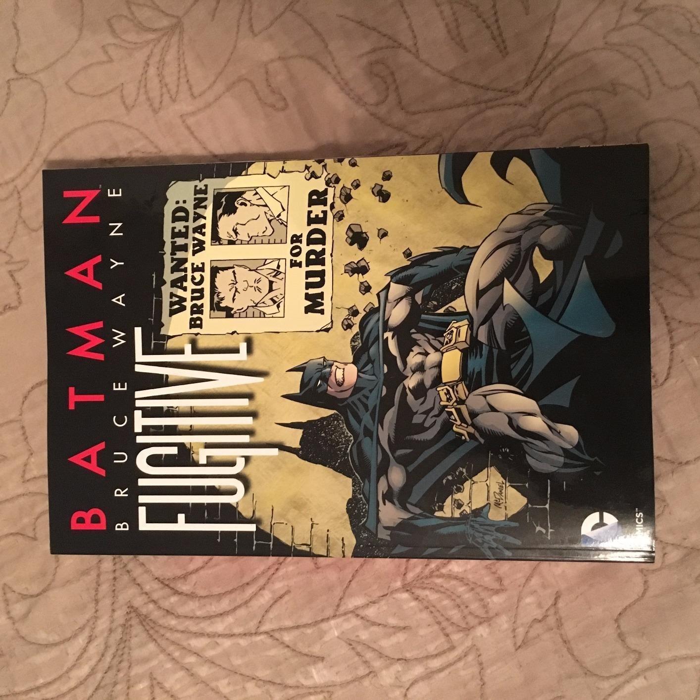 Amazon.com: Batman: Bruce Wayne - Fugitive: 9781401246822: Dixon, Chuck ...