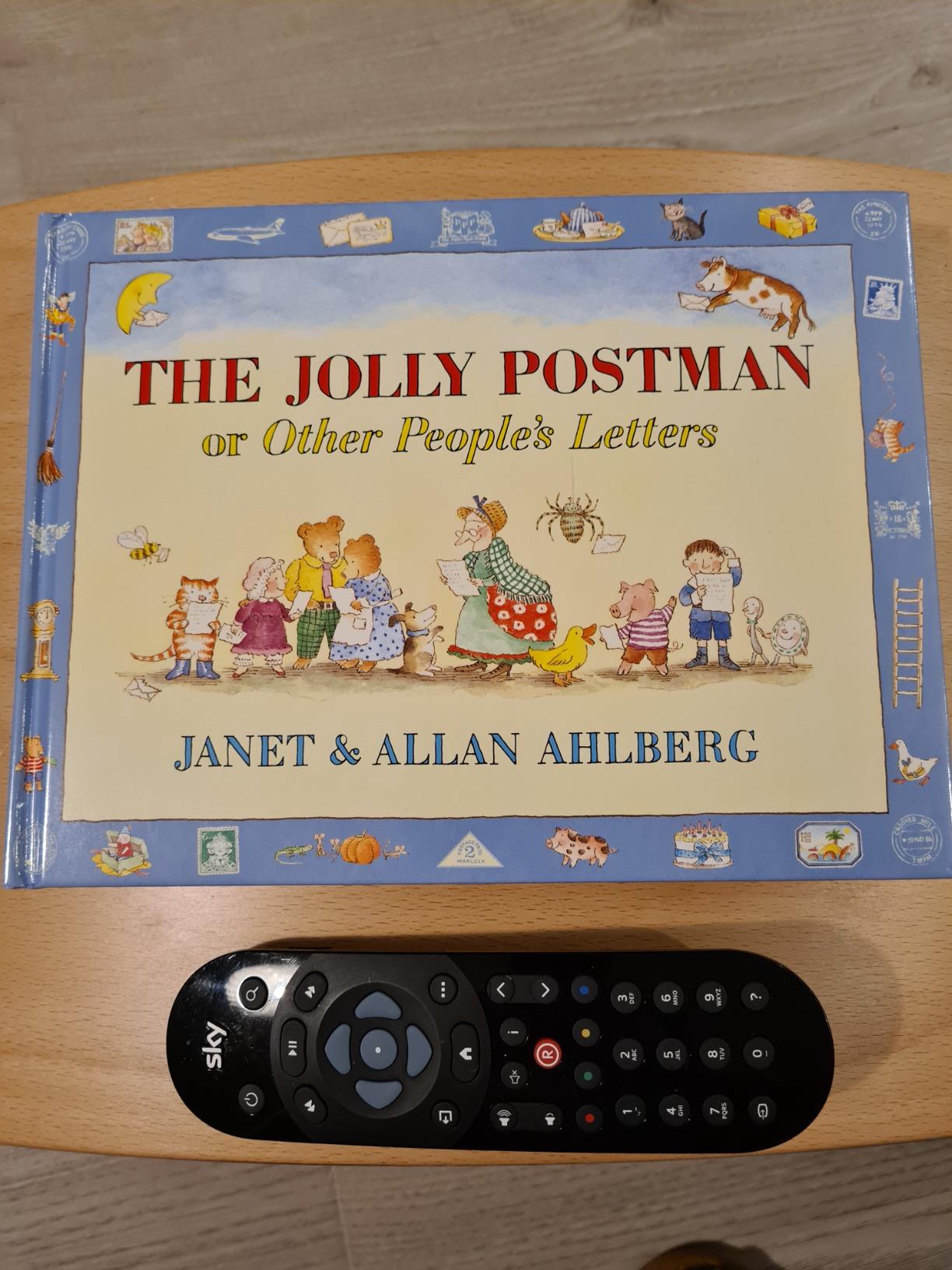 The Jolly Postman Postcard Book: Amazon.co.uk: Ahlberg, Allan, Ahlberg ...