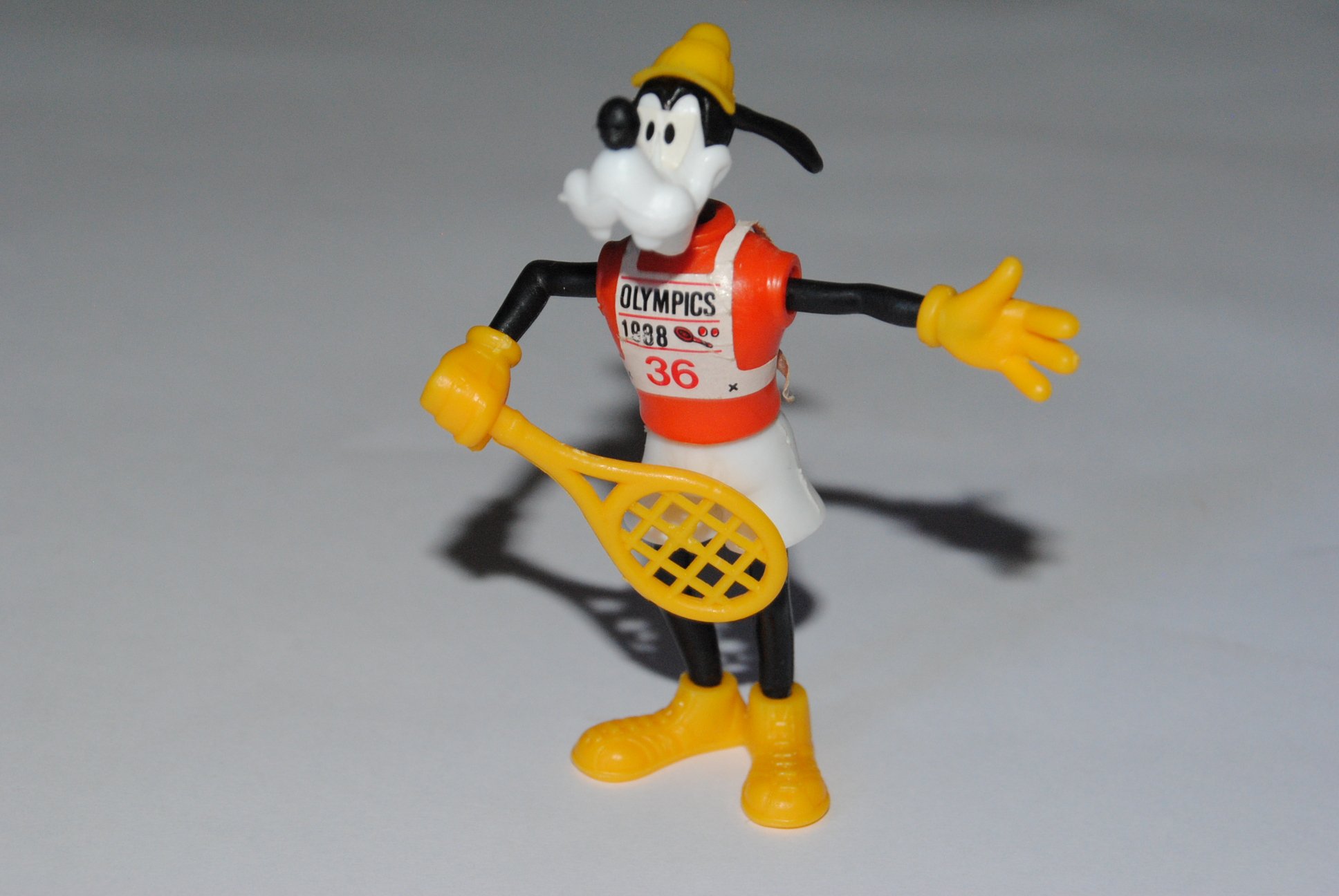 Ferrero Olympia Goofy With Tennis Hose And X308 Ger 1988 | Desertcart INDIA