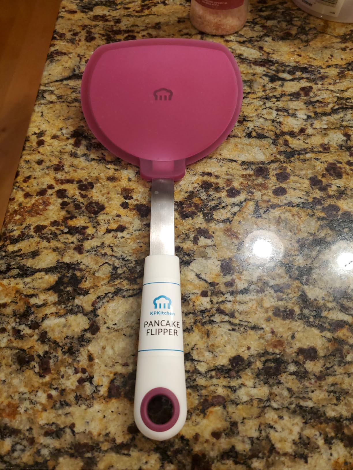 Amazon.com: KPKitchen Wide Pancake Spatula Flipper - Heat Resistant ...