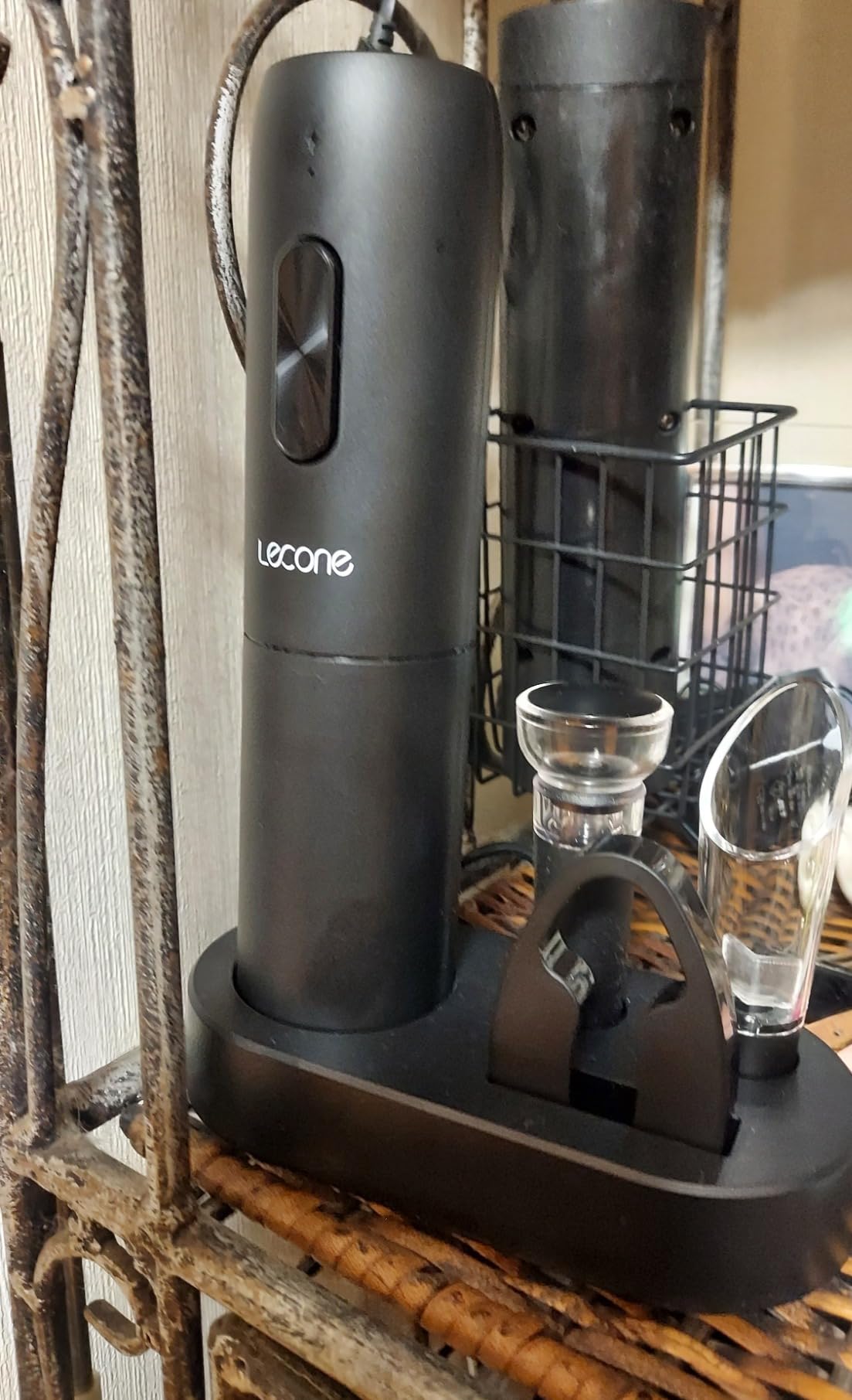 Amazon | Lecone ワインオープナー 電動 プレゼント USB充電式 コルク抜き ソムリエナイフ 自動栓抜き おしゃれ 女性でも気楽に使える キャップオープナー ギフトセット両親 ...