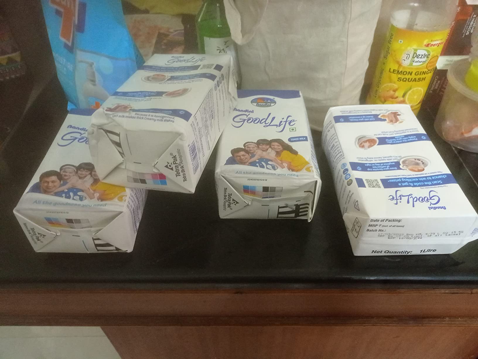 Nandini Good Life Toned Milk, 1L,Liquid : Amazon.in: Grocery & Gourmet ...