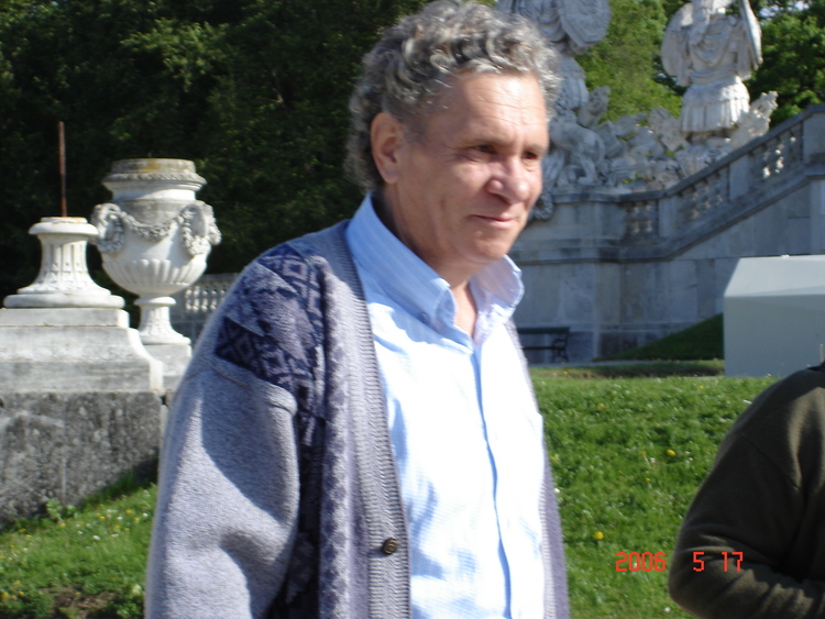 Amazon.com: Vlad Neagoe: books, biography, latest update