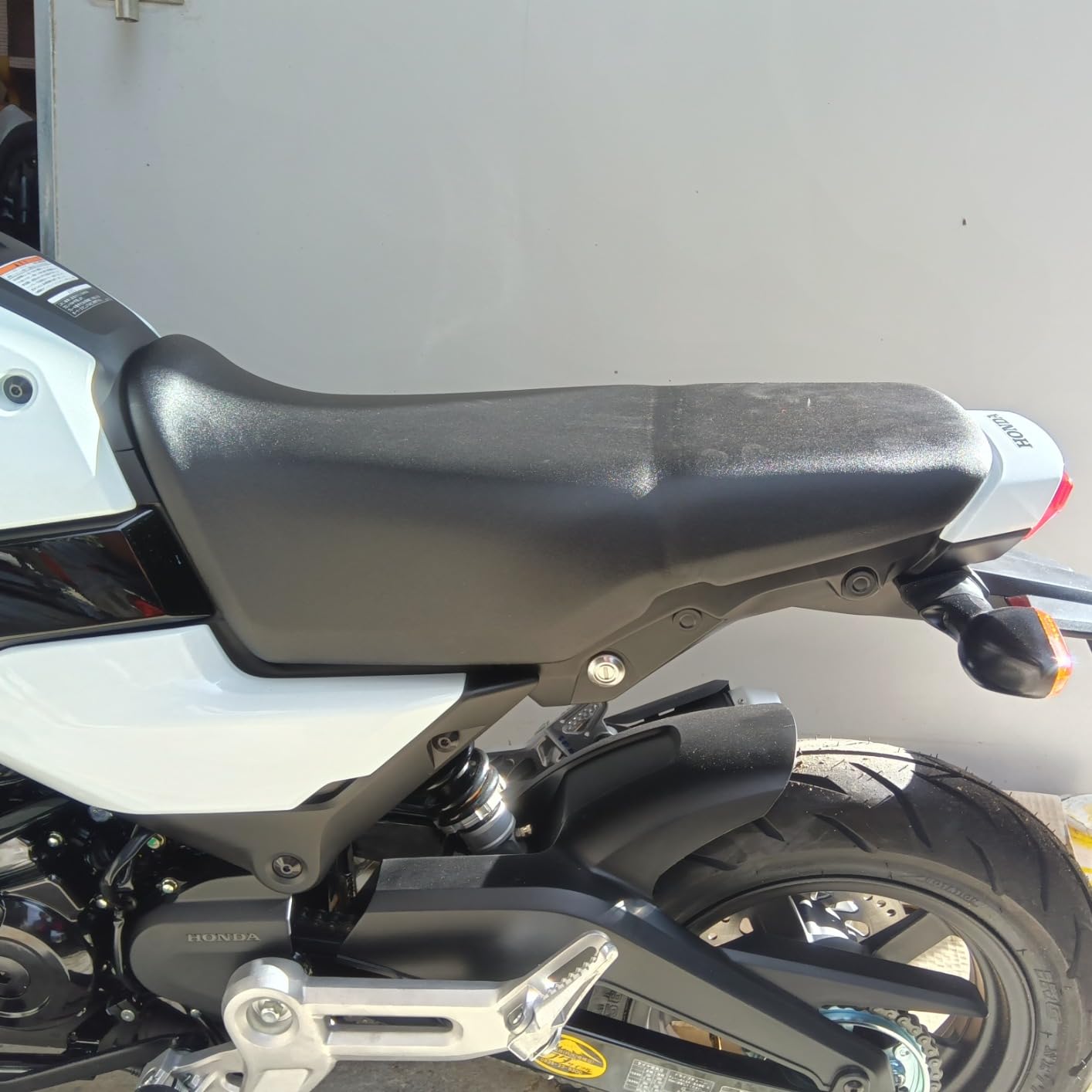 Amazon | topsense グロム JC92 対応 ローダウンシート タックロール ローダウン シート カスタム パーツ カスタムシート 外装ドレスアップ カーボンブラック 社外品 ...