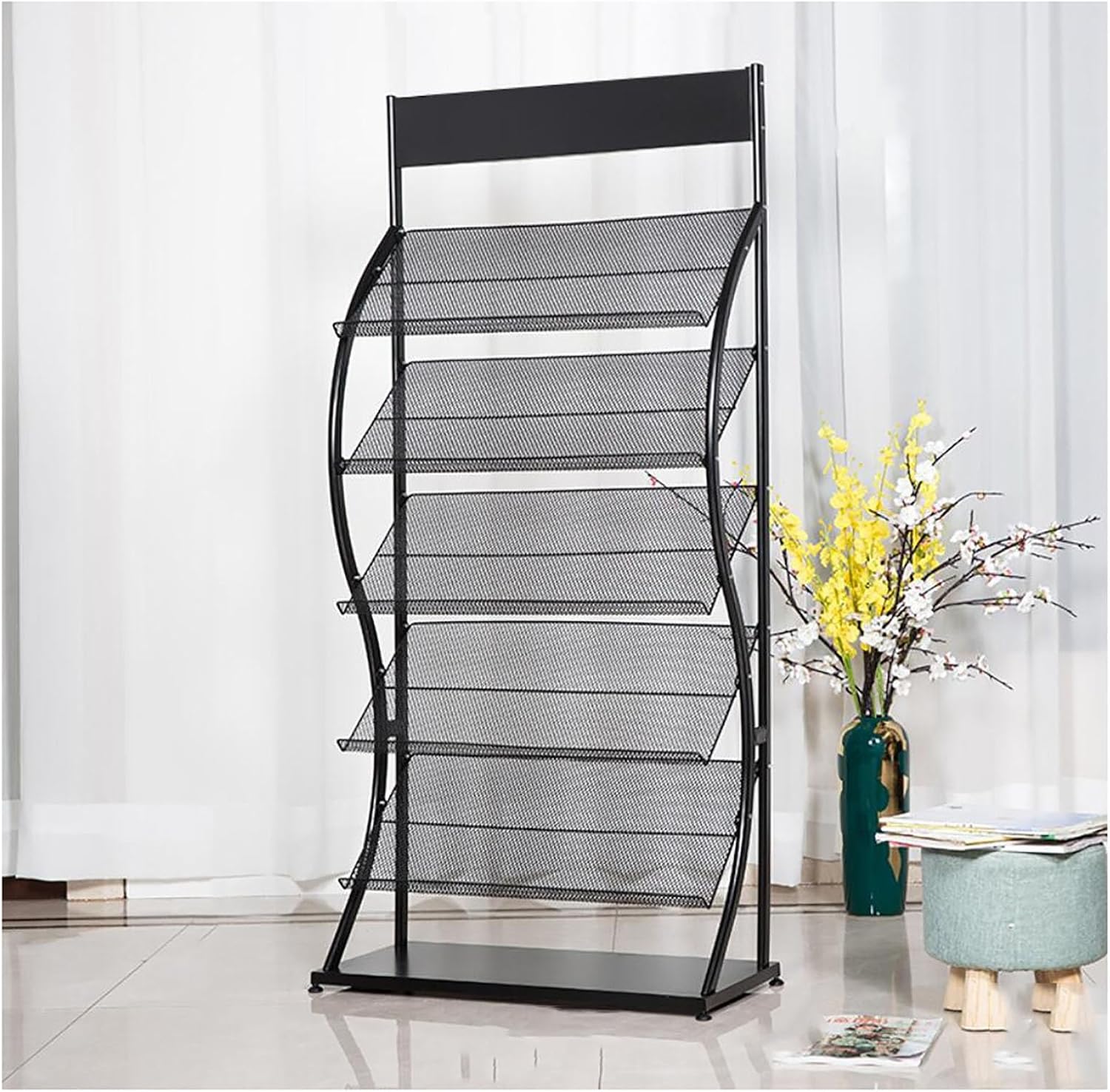 Oficinasala de esperabibliotecaexposiciónferias mostrar folletos ...