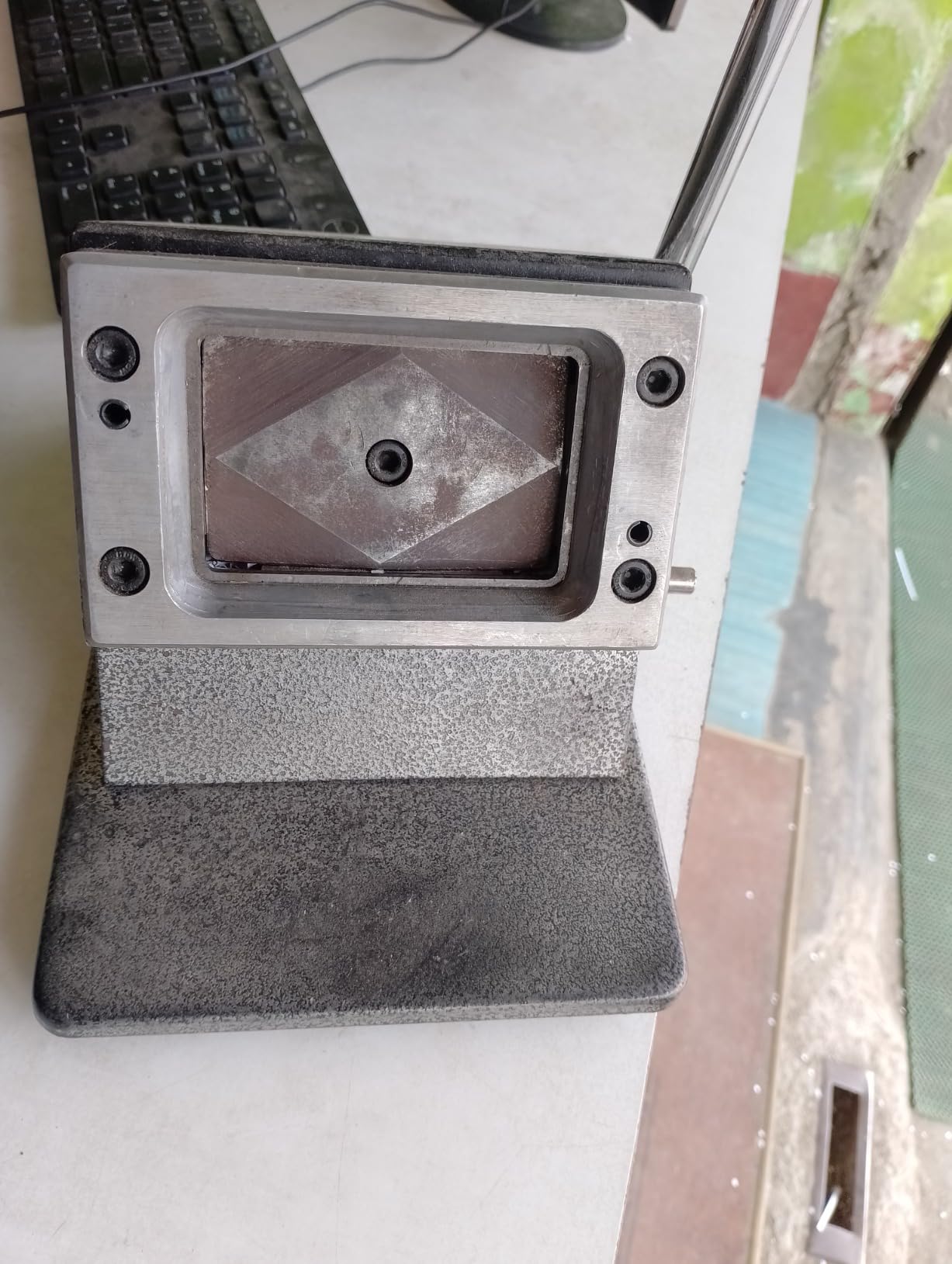 ARS TECH PVC ID Card Die Cutter Full Metal Body Round Corner, (Standard ...