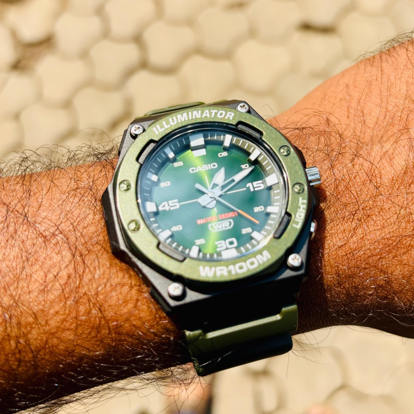 Casio Youth MW-620H-3AVDF Analog Green Dial Men (D357) : Amazon.in: Watches