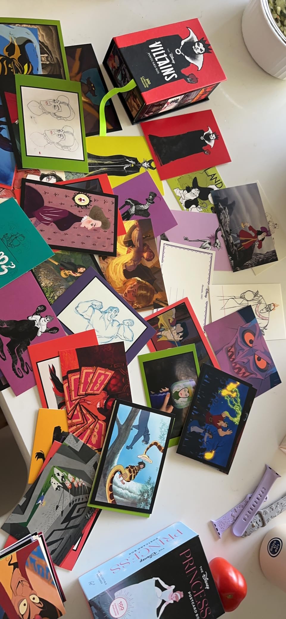 The Disney Villains Postcard Box: 100 Collectible Postcards: Disney ...