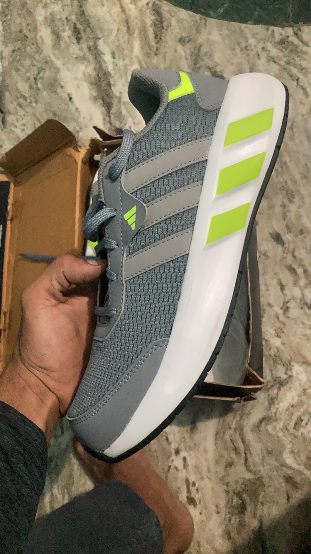 Buy adidas Mens Aerobolt M NGTSKY/WOGOME/BETSCA/Conavy Running Shoe ...