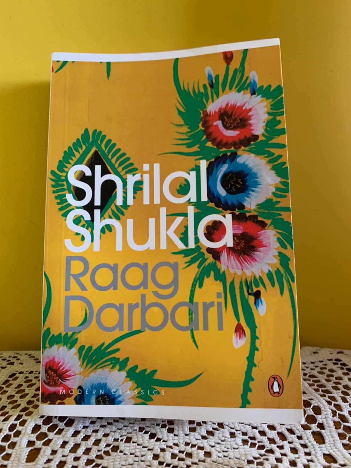 Raag Darbari : Shukla, Shrilal, Wright, Gillian: Amazon.in: Books