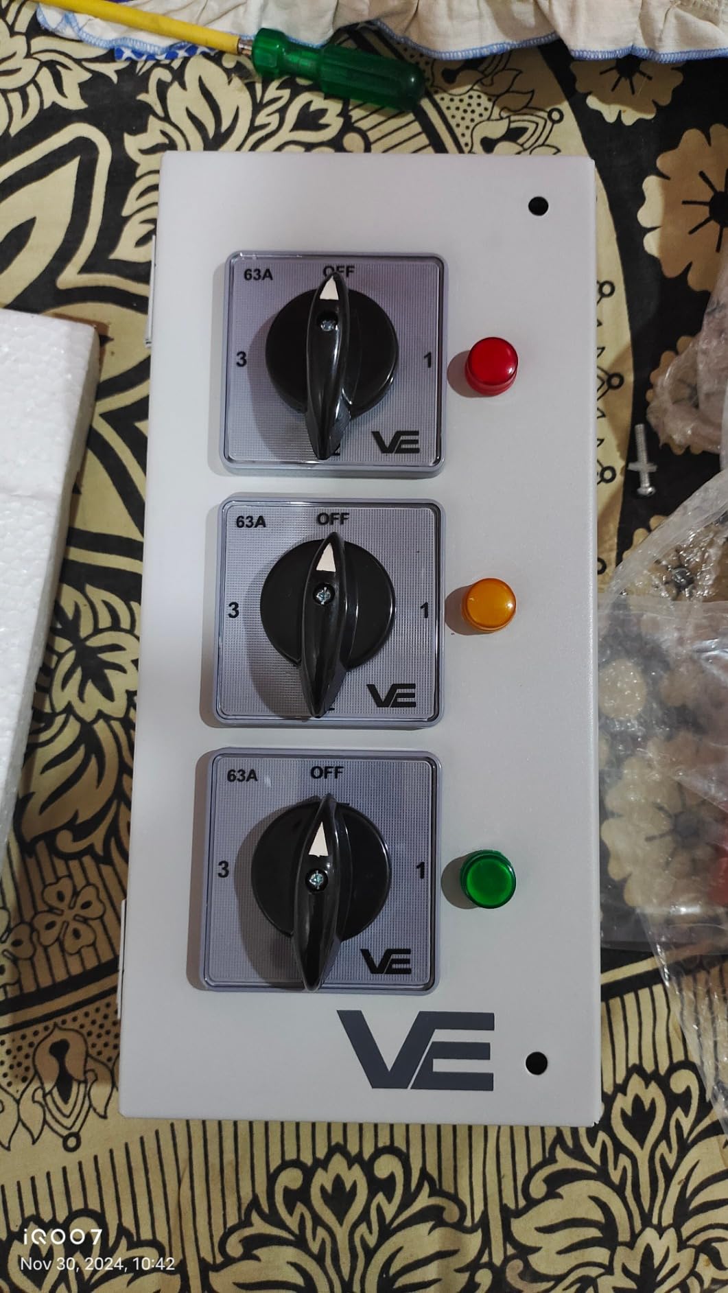 VE 63 AMP PHASE SELECTOR ENCLOSURE | VERTICAL DESIGN | THREE PHASE ...