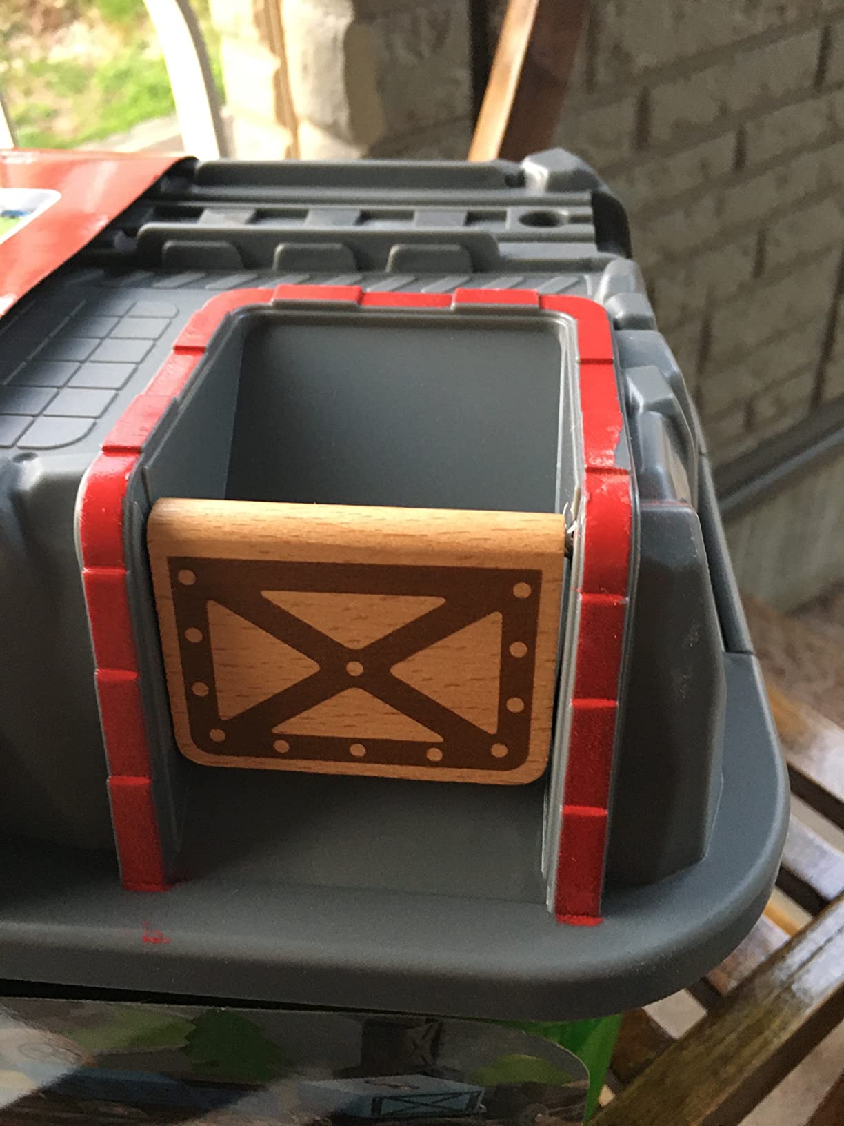 Amazon.co.jp: Hape E3764 Clean Up Box Rail Set : Toys & Games