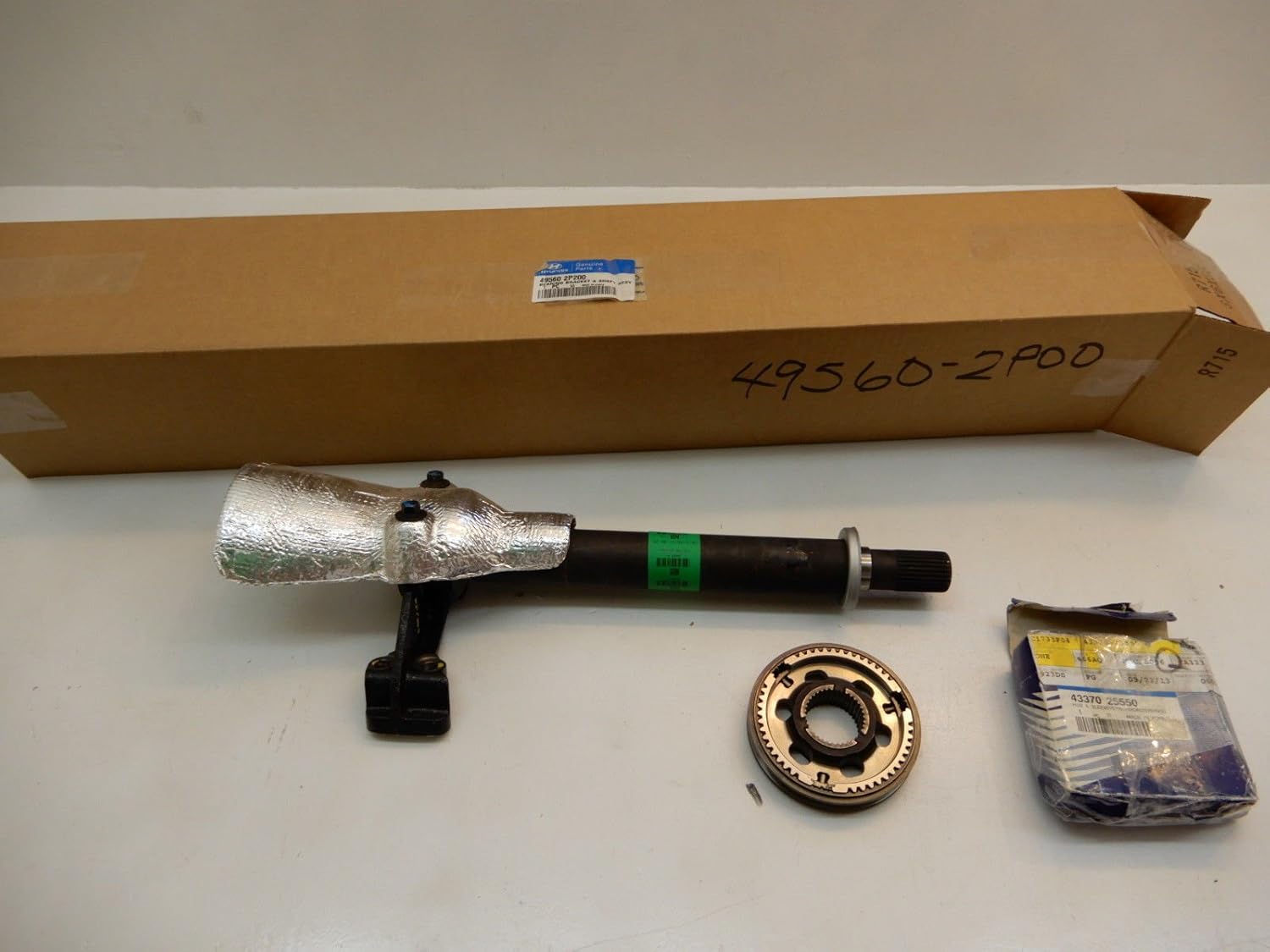 Amazon.com: Genuine Hyundai 49560-2P200 Bearing Bracket and Drive Shaft ...