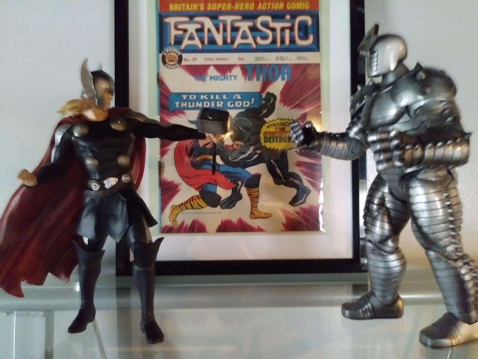 Amazon.com: Diamond Select Toys Marvel Select Destroyer Action Figure ...