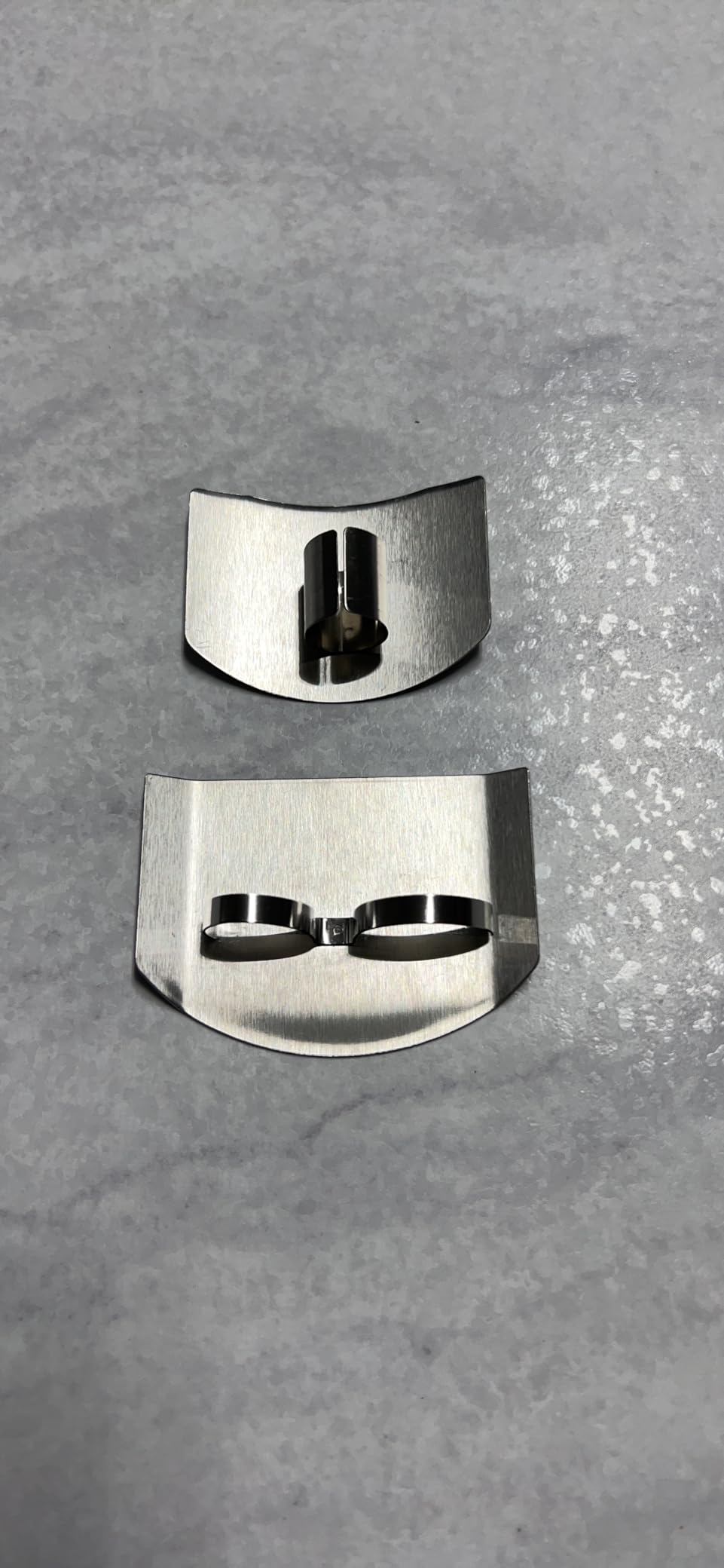 Amazon.com: Medsuo 2pcs Stainless Steel Finger Guards for Cutting ...