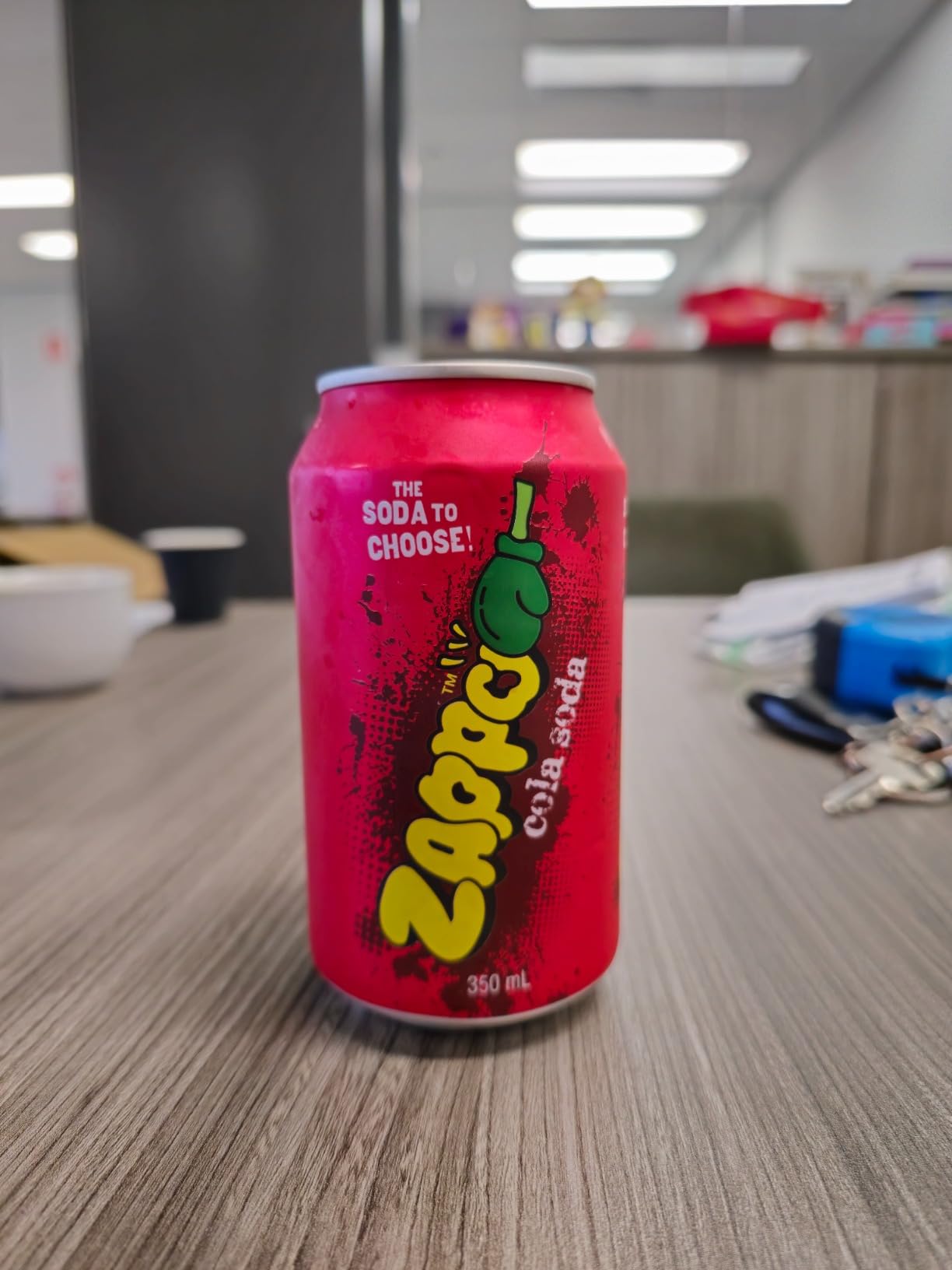 Zappo - Cola Flavoured Soda - Cans - Cola - Bulk pack of 6 - Halloween Party Drinks : Amazon.com ...