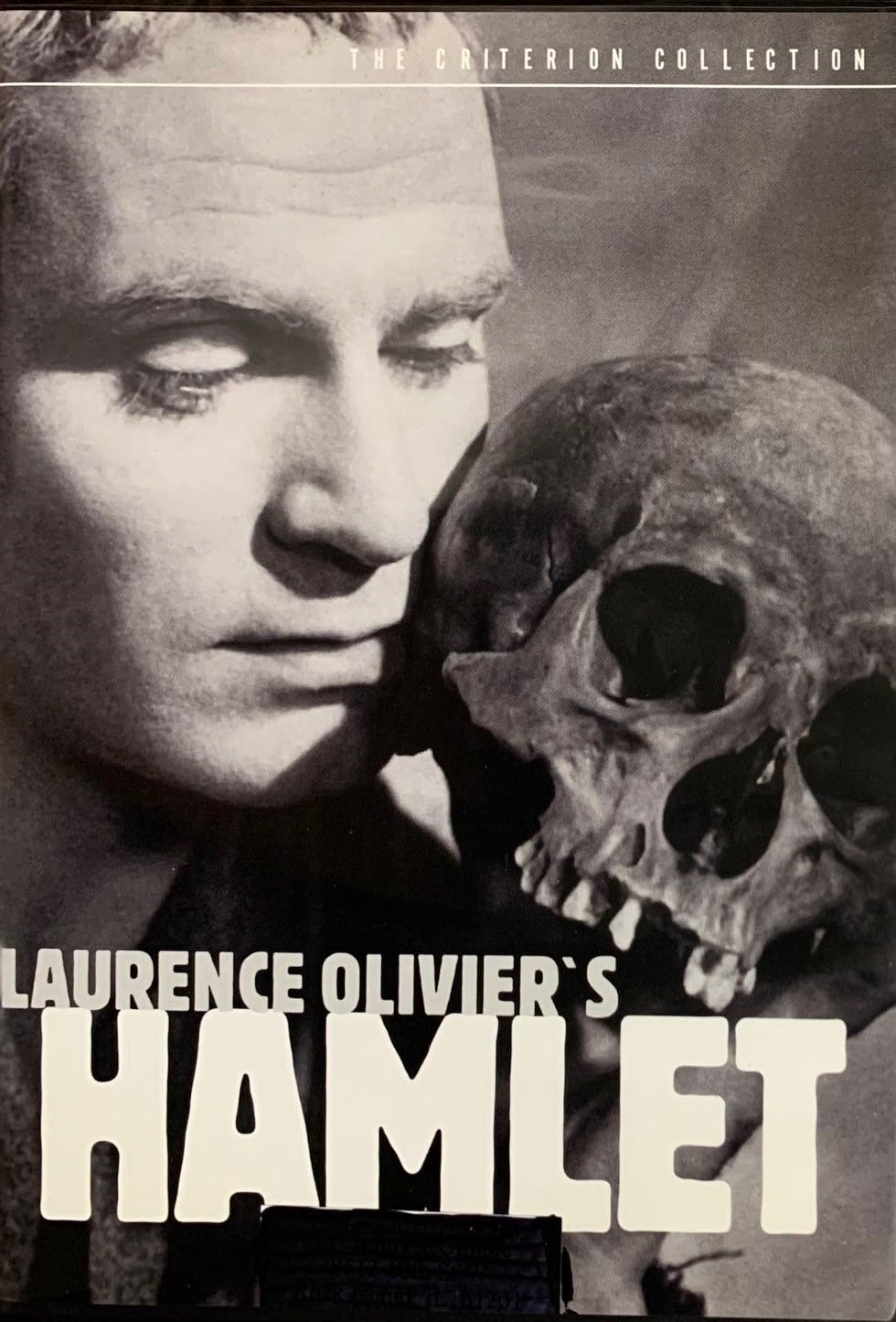 Amazon.com: Hamlet (The Criterion Collection) : Laurence Olivier, Peter ...