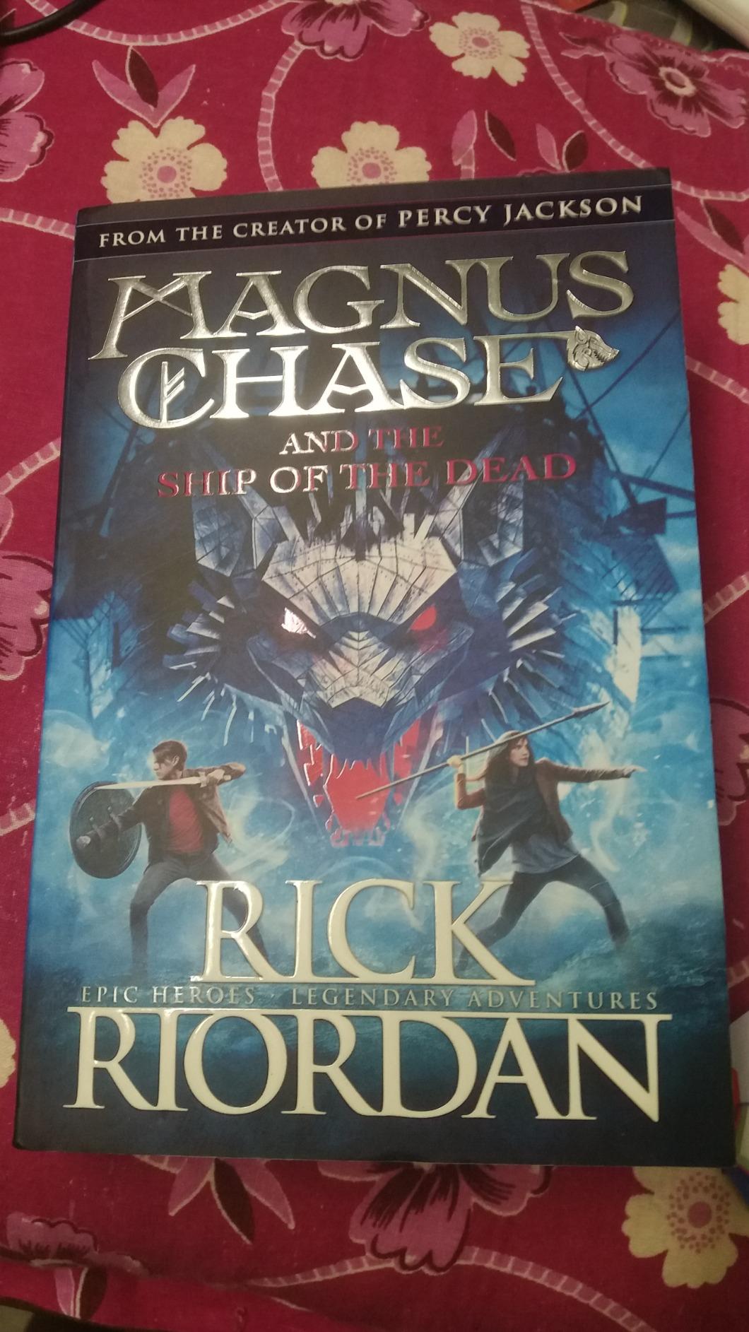 Magnus Chase and the Ship of the Dead (Book 3) : Rick Riordan: Amazon ...