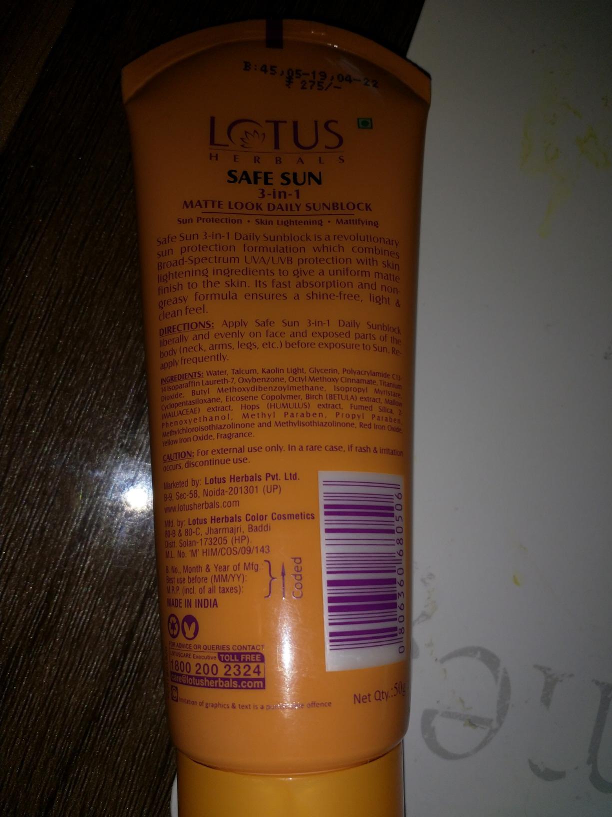 Lotus Herbals Tinted Sunscreen Spf 40 Cream| Non-greasy | Lightweight ...
