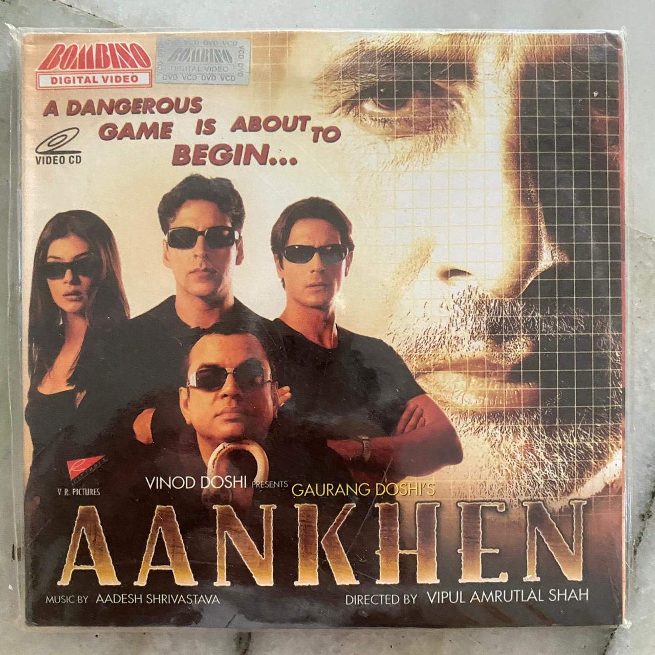 Aankhen : Amitabh Bachchan, Arjun Rampal, Akshay Kumar, Paresh Rawal ...
