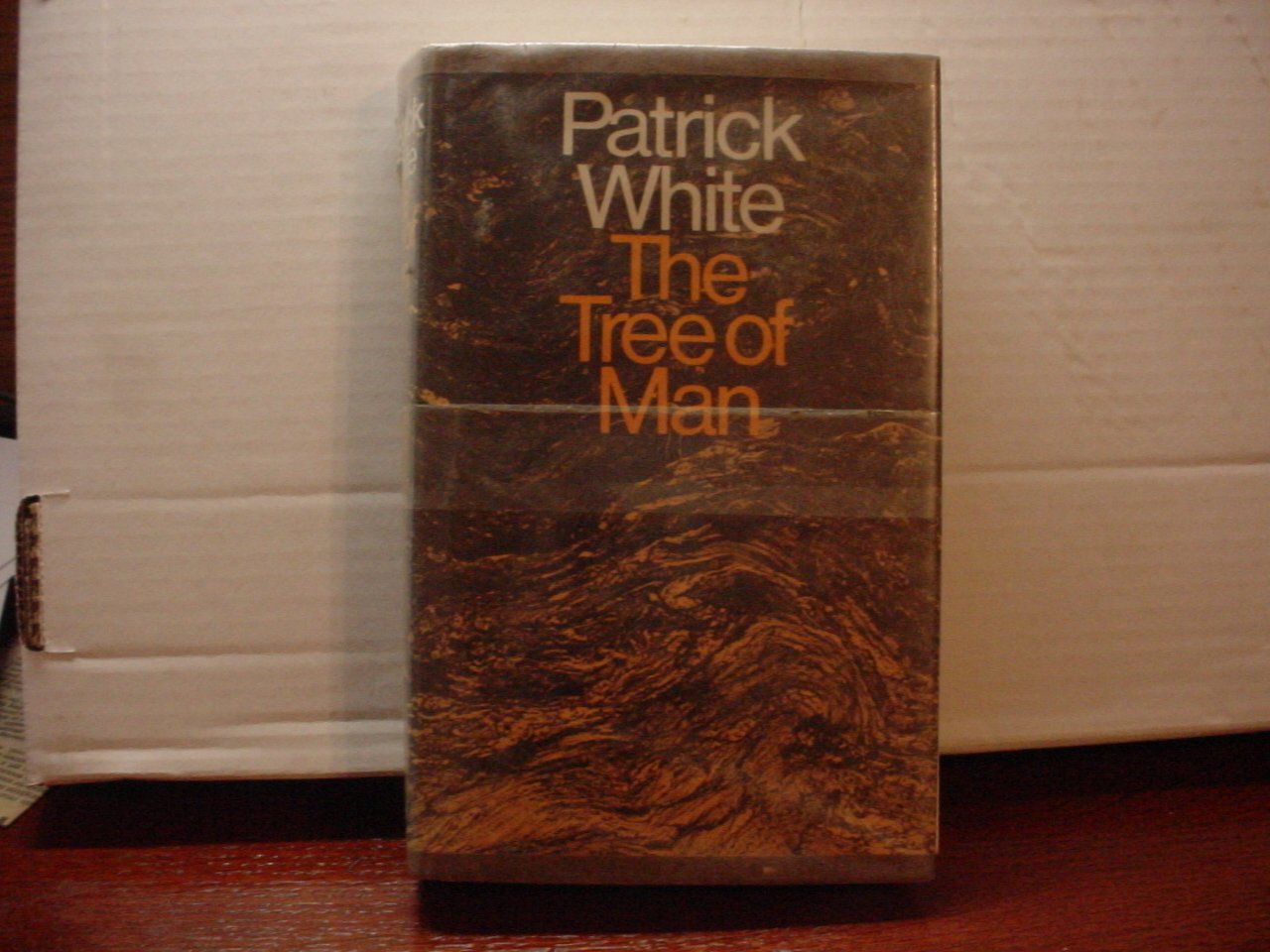 The Tree of Man: White, Patrick: 9780224010085: Amazon.com: Books