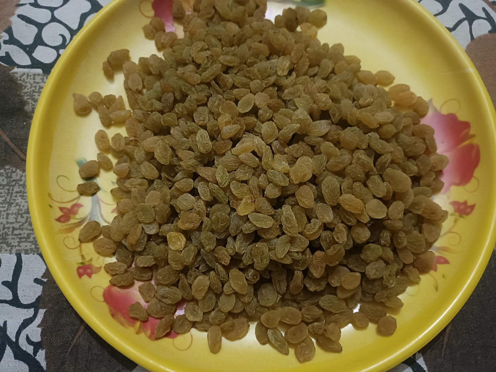 Happilo Premium Seedless Afghani Green Raisins 200g (Pack of 5) |Green ...