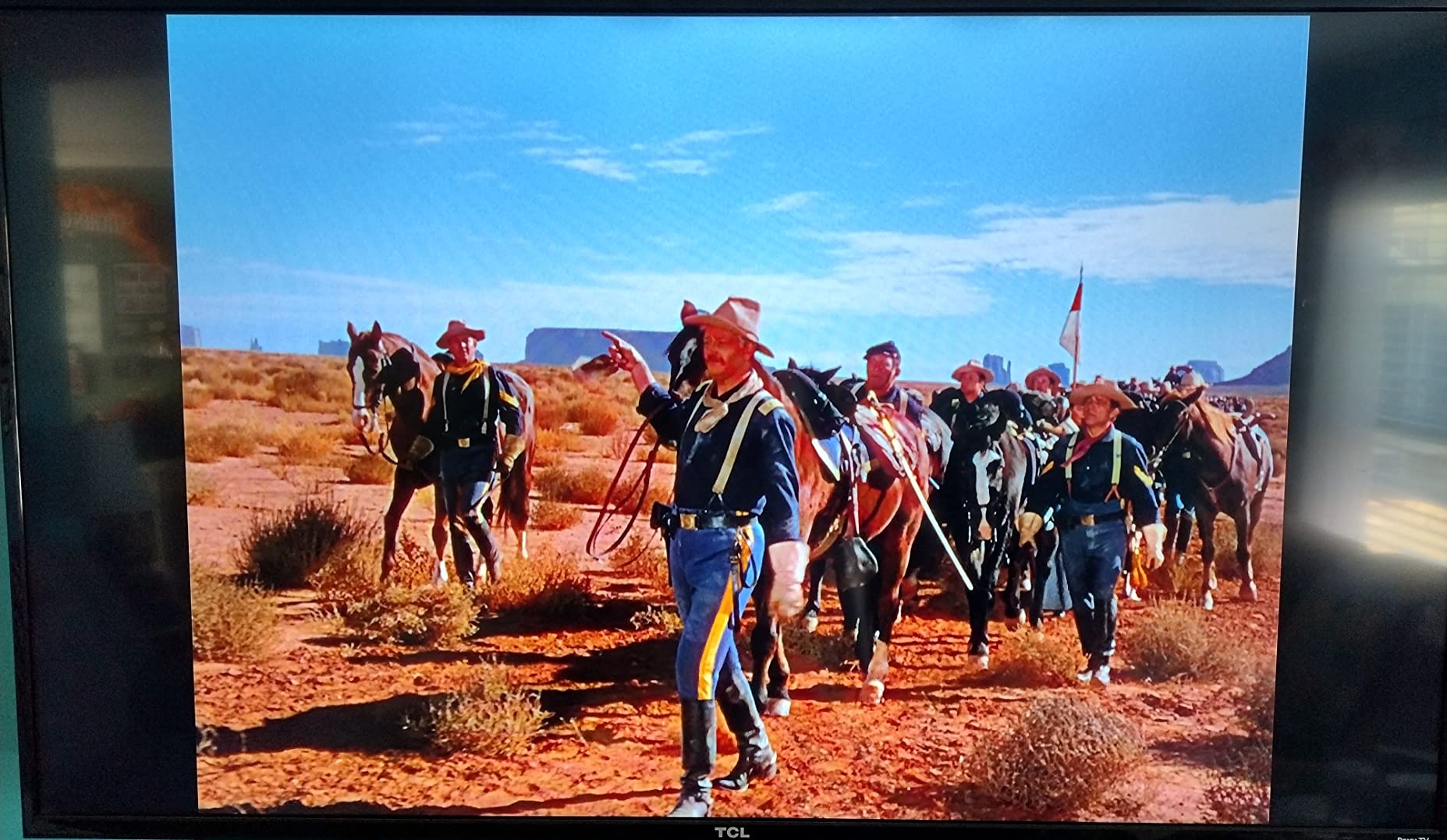 Amazon.com: Fort Apache [VHS] : John Wayne, Henry Fonda, Shirley Temple ...