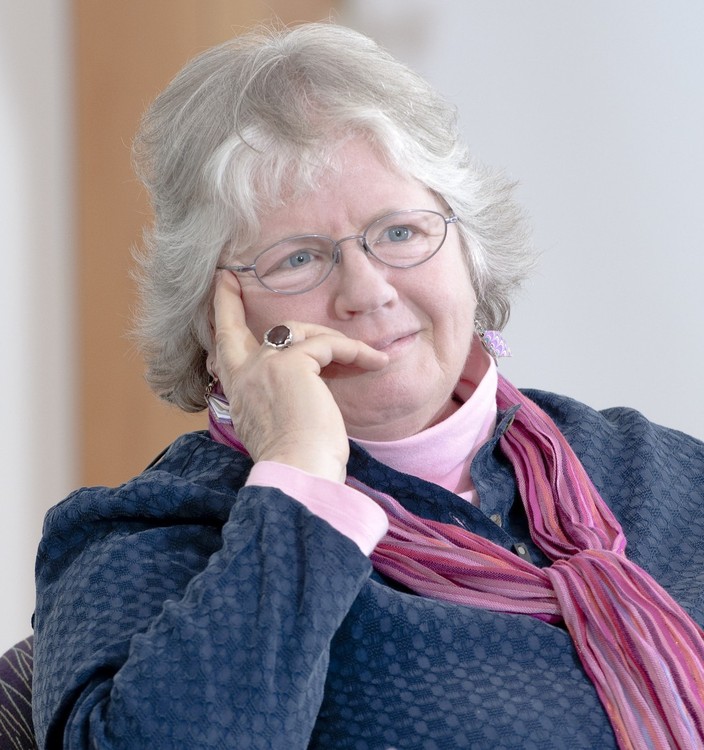 Amazon.com: Edie Clark: books, biography, latest update