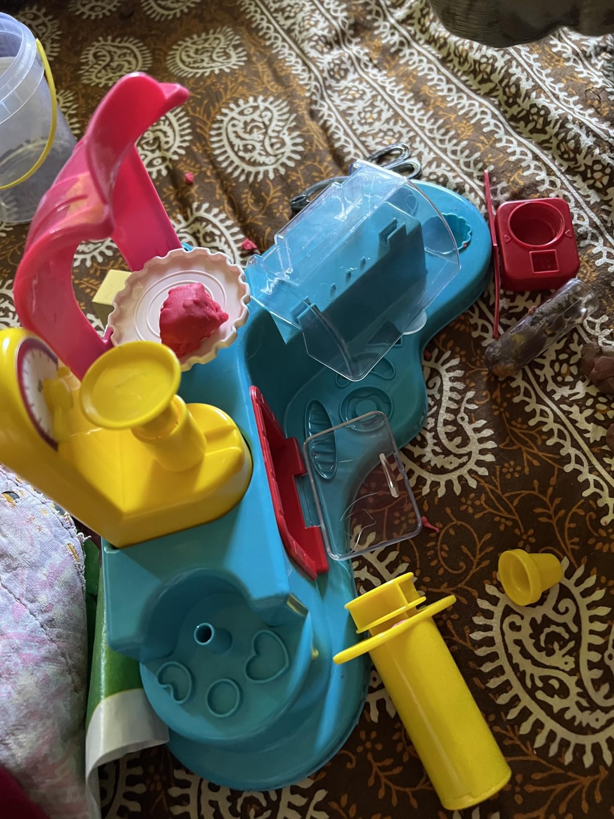 Buy Funskool-Fundough Playset Bakery Set, Whip up your favorite ...