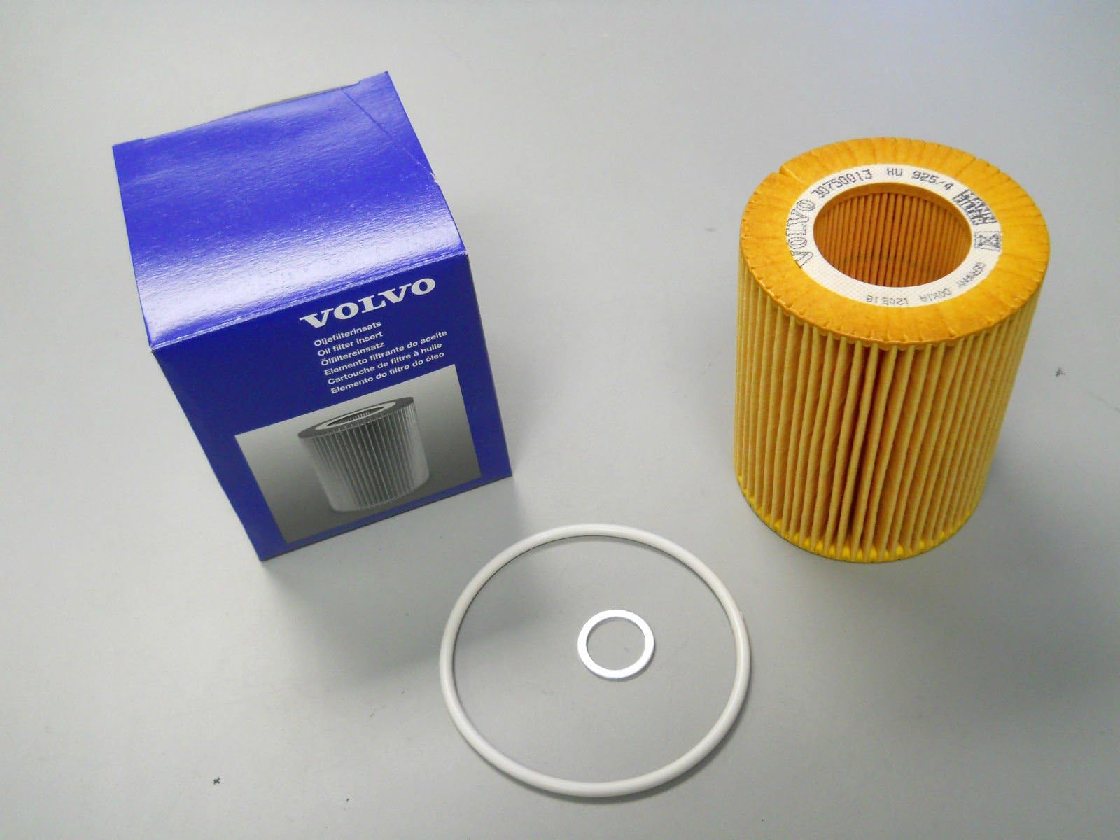 Amazon.com: Genuine Volvo 31372212, Engine Oil Filter (Includes Drain ...