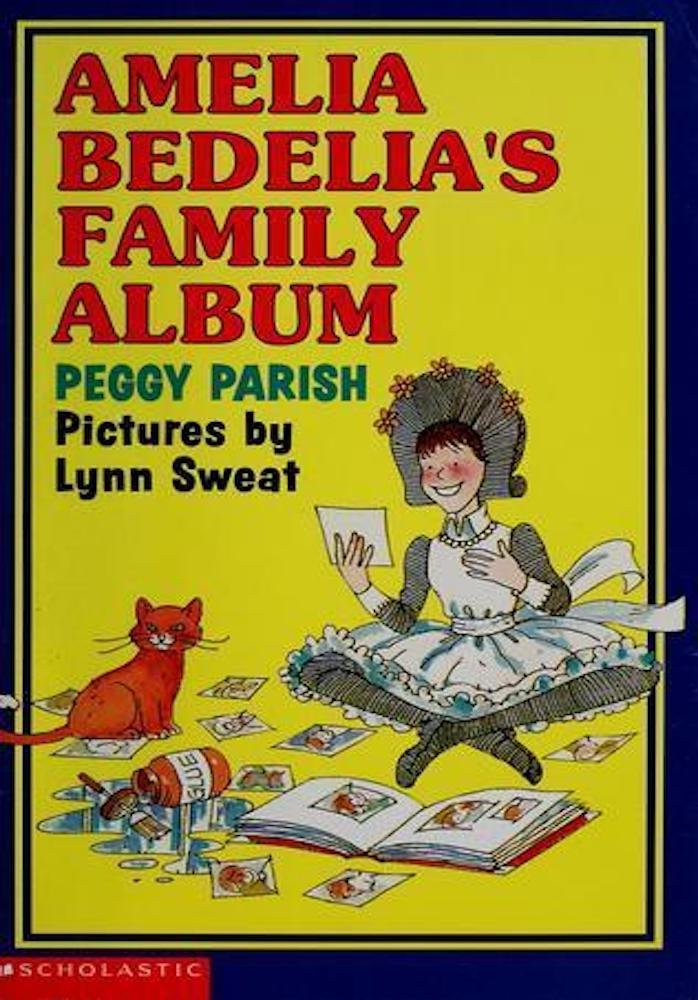 Amelia Bedelia's Family Album: Peggy Parish: 9780439133012: Amazon.com ...
