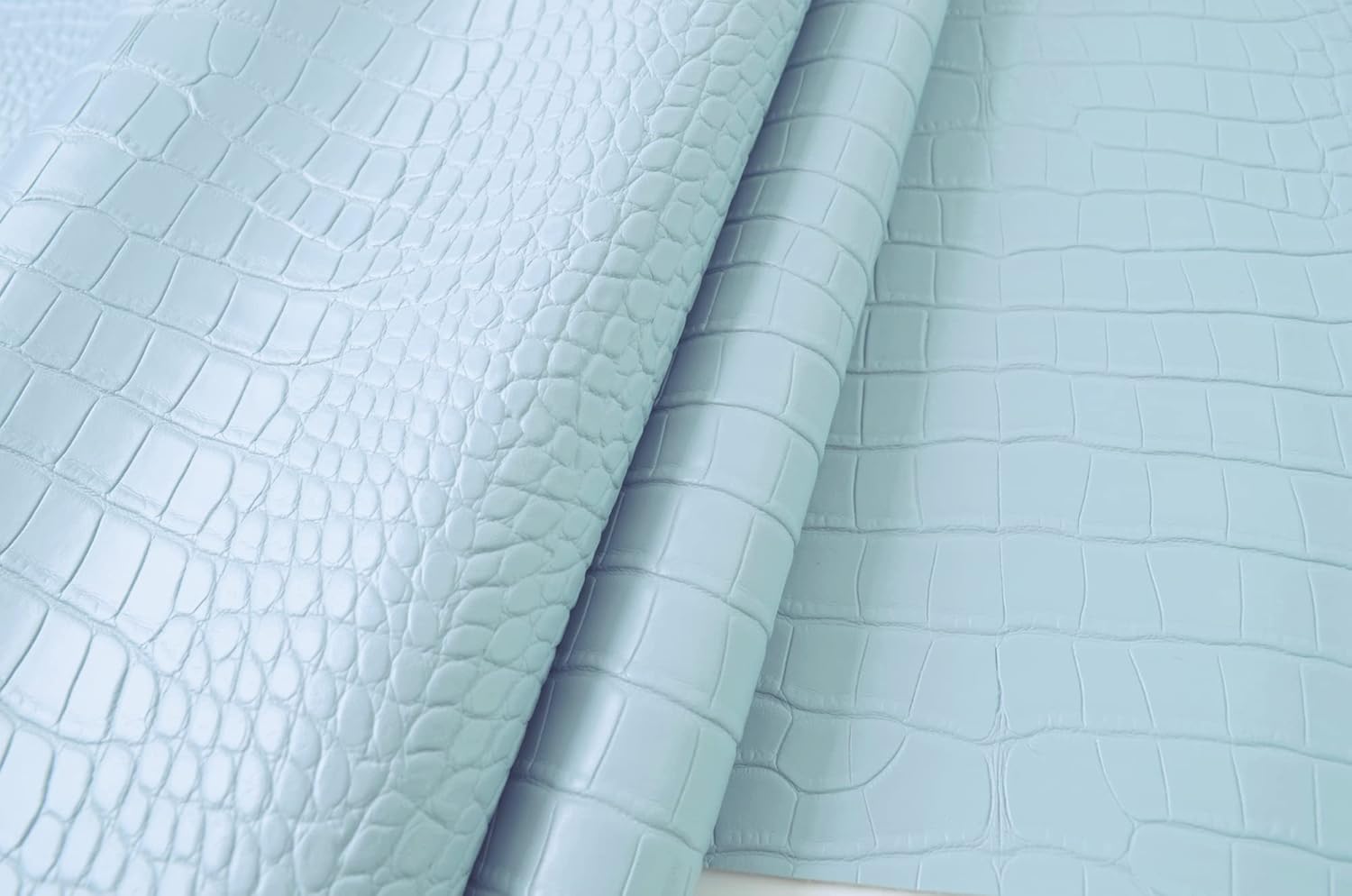 Amazon.com: Wento Alligator Skin PU Leather Fabric Faux Leather Fabric ...