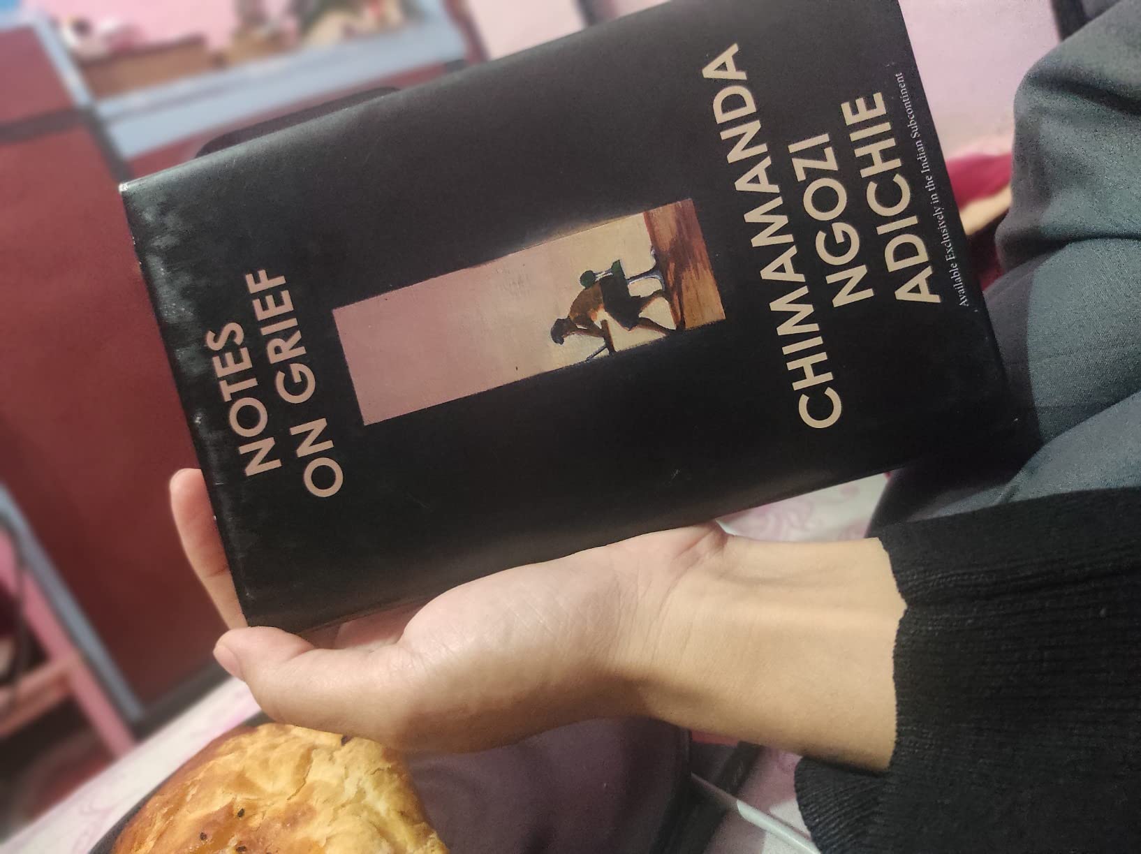 Notes On Grief : Ngozi Adichie, Chimamanda: Amazon.in: Books