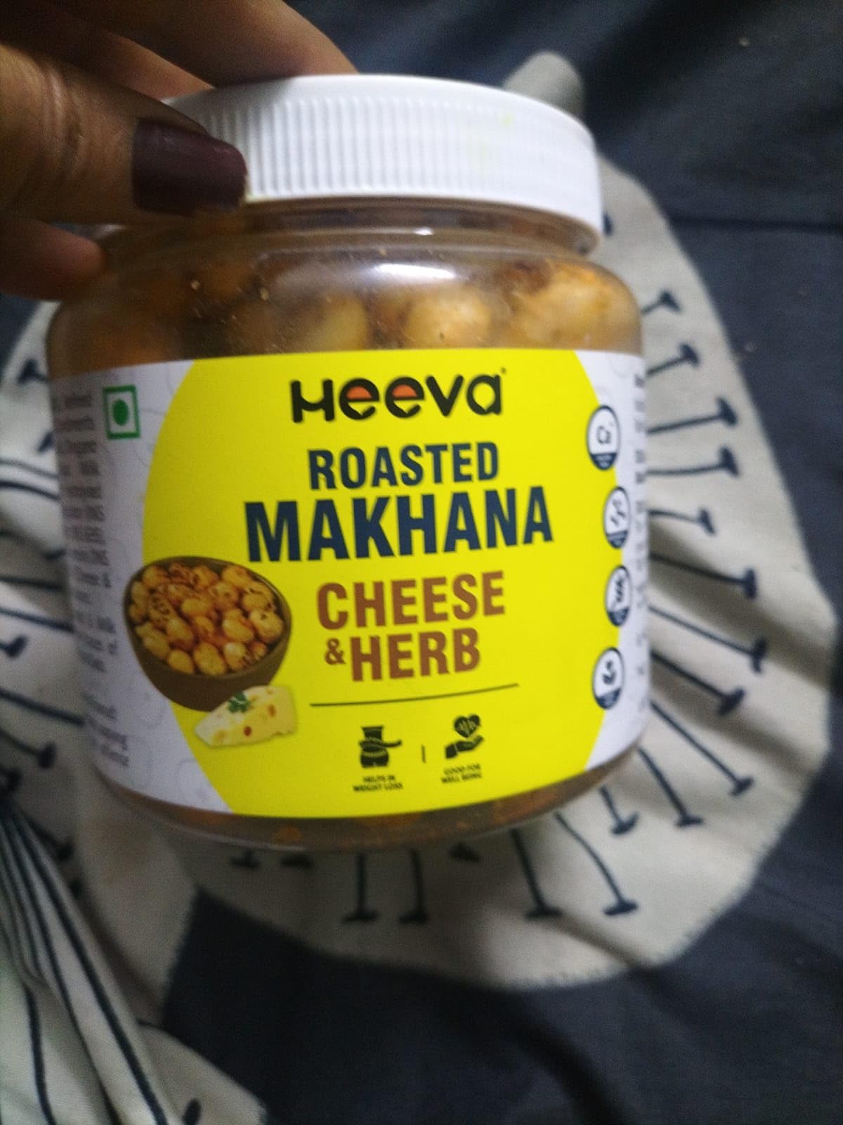 Heeva Roasted Makhana | Foxnut | Cheese & Herbs Flavour 50g (Pack of 3 ...