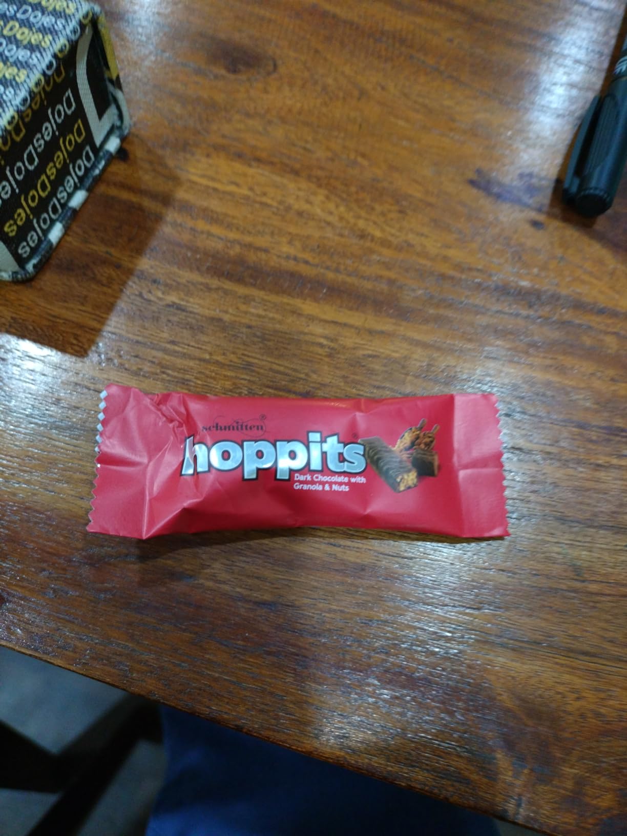 Schmitten Hoppits Home Delight Assorted Chocolates Jar (1x 480g ...