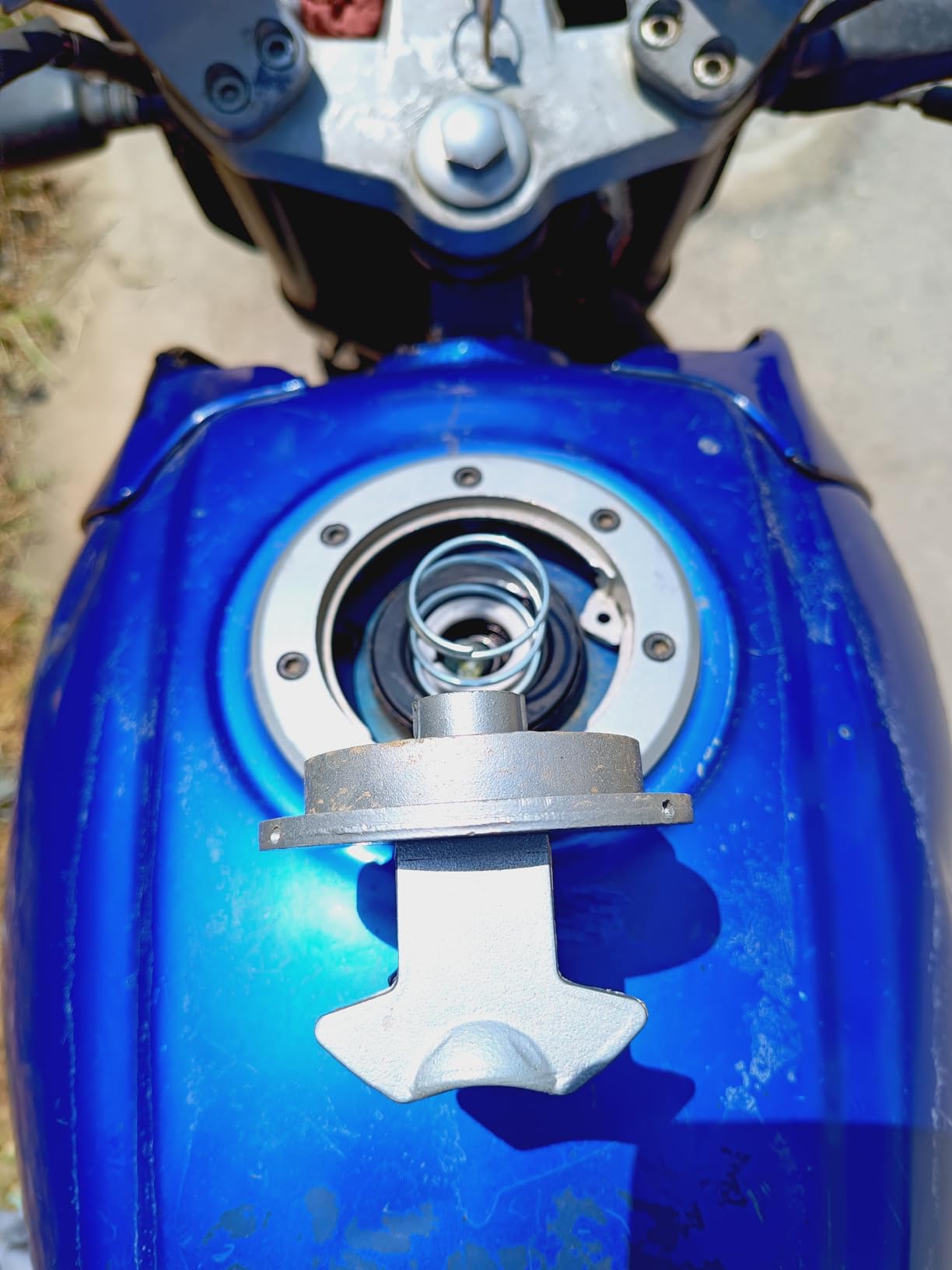 Deutsche Bajaj Pulsar 150/180/200 DTS-i UG Heavy Duty Key Lock With ...