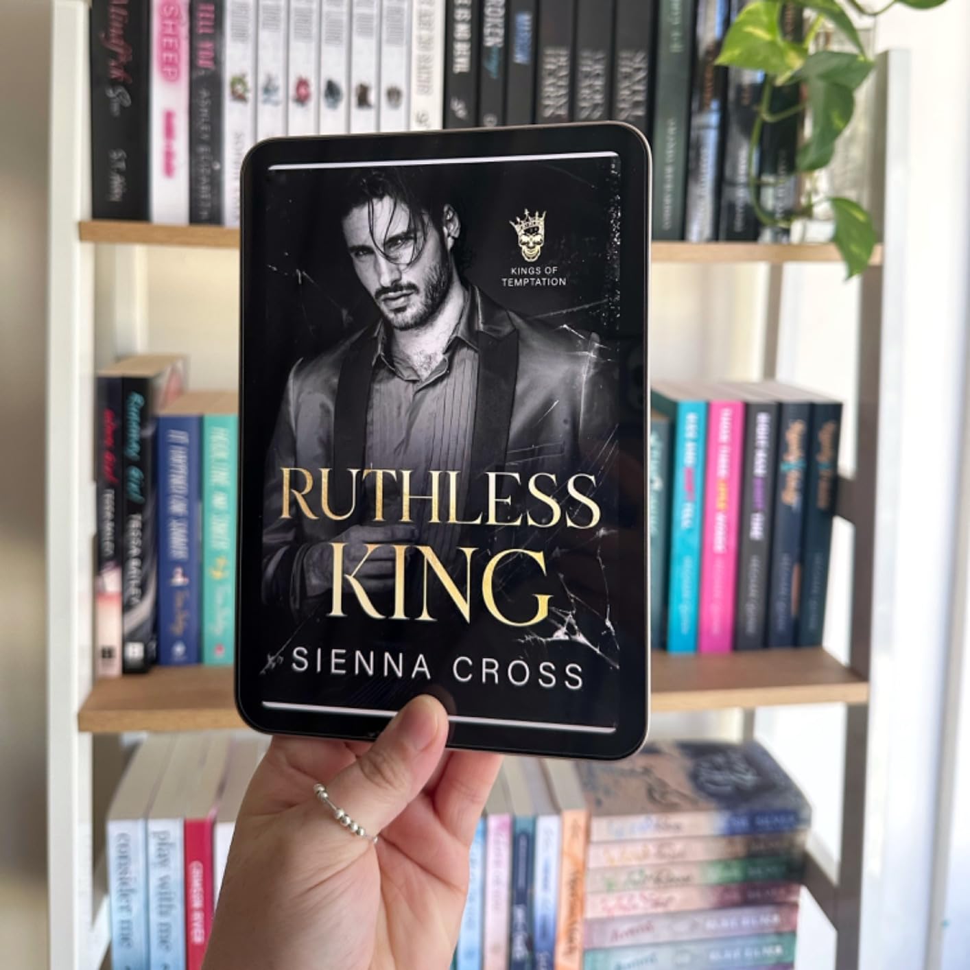 Ruthless King : A Dark Mafia Romance (Kings of Temptation) eBook : Cross, Sienna, Aguiar, Wander ...