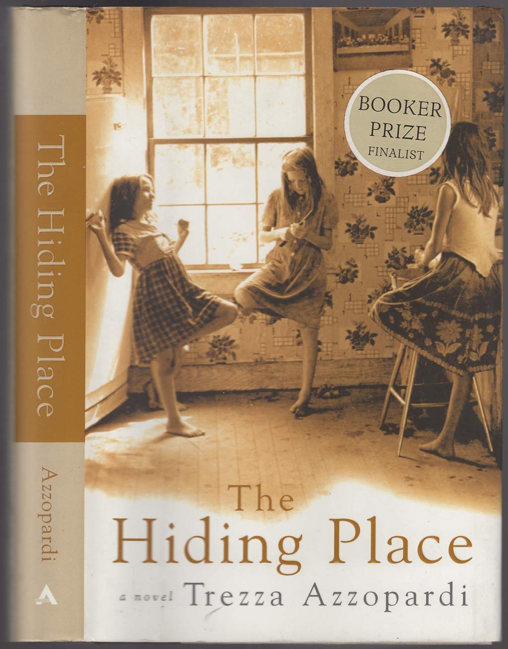 The Hiding Place: Trezza Azzopardi: 9780330390750: Amazon.com: Books
