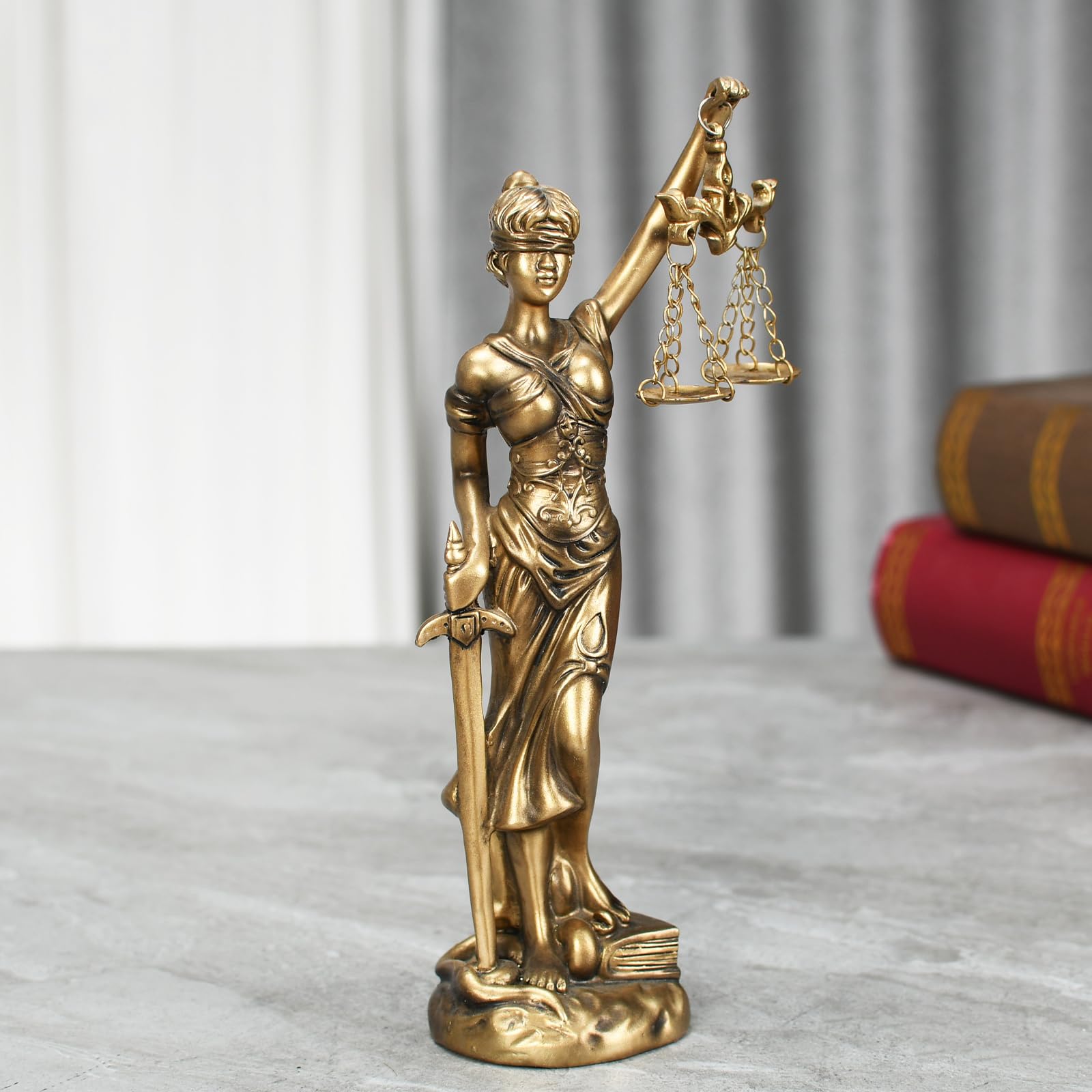 Amazon.com: Lady Justice Statue Greek Roman Goddess of Justice Resin ...