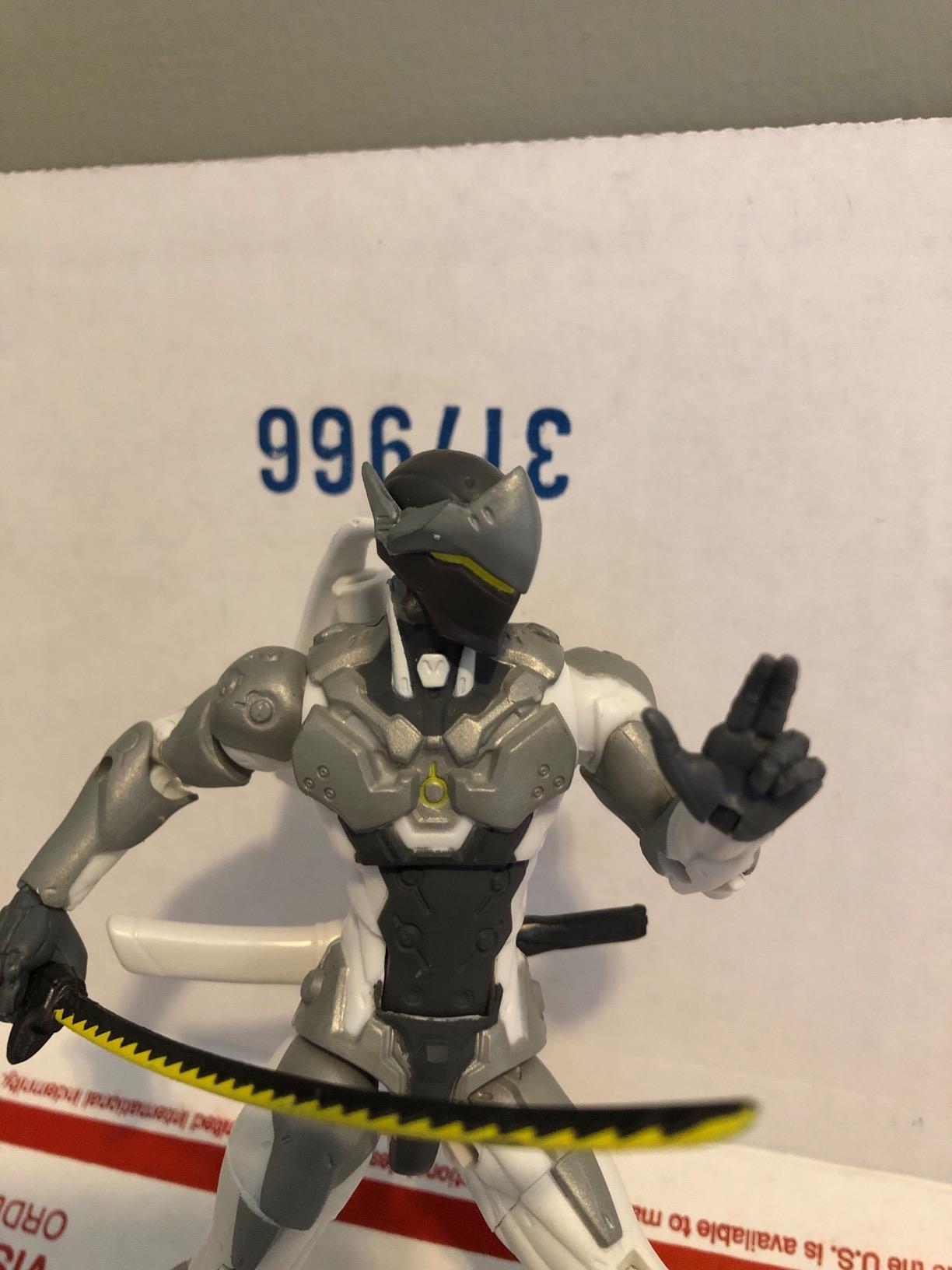 Amazon.com: Hasbro Gaming Overwatch Ultimates Series Genji (Chrome ...