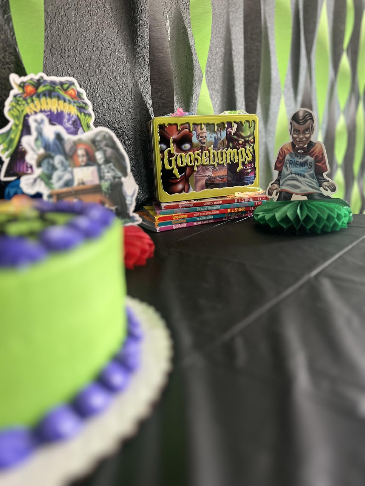 Amazon.com: 8Pcs Goosebumps Party Supplies, Horror Goosebumps Theme ...