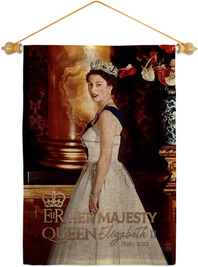 Amazon.com : Queen Elizabeth II Flag Her Majesty Garden Flag Set Wood ...