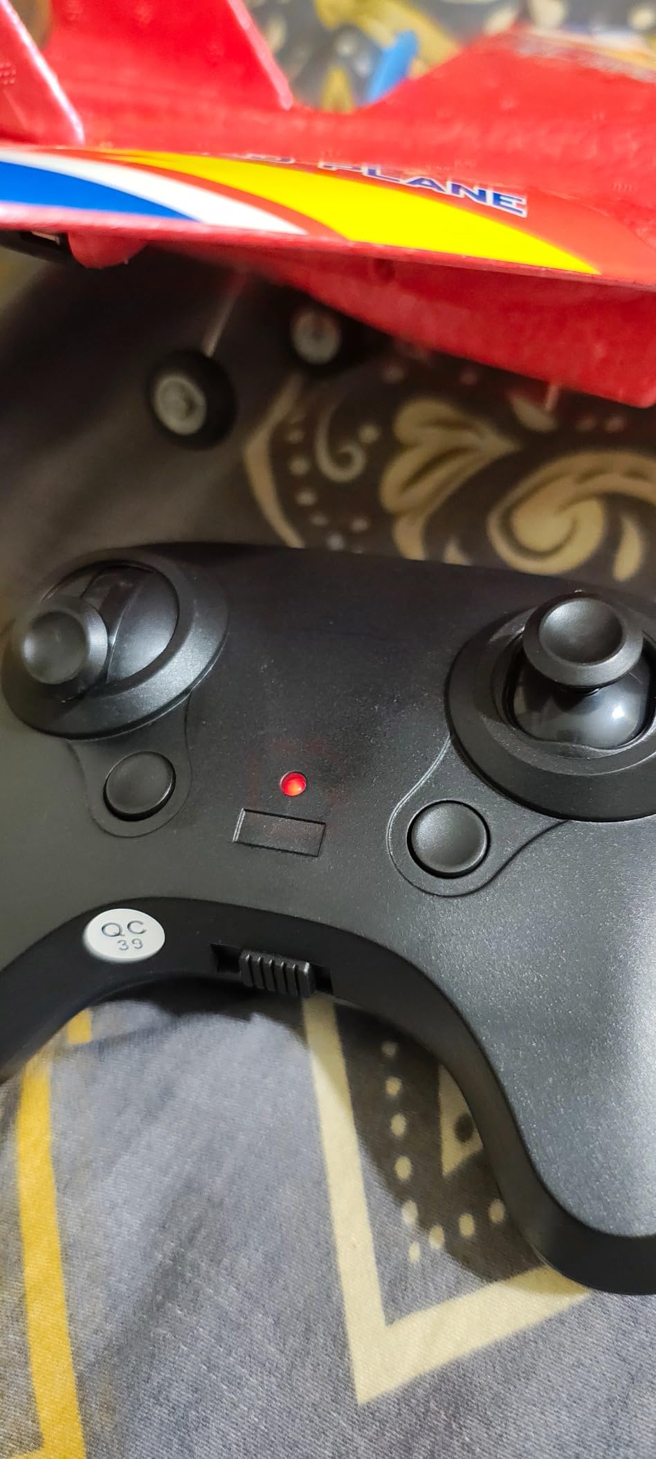 Buy RAZZES 2.4GHz 2CH Remote Control Airplane RC Glider for Beginner ...