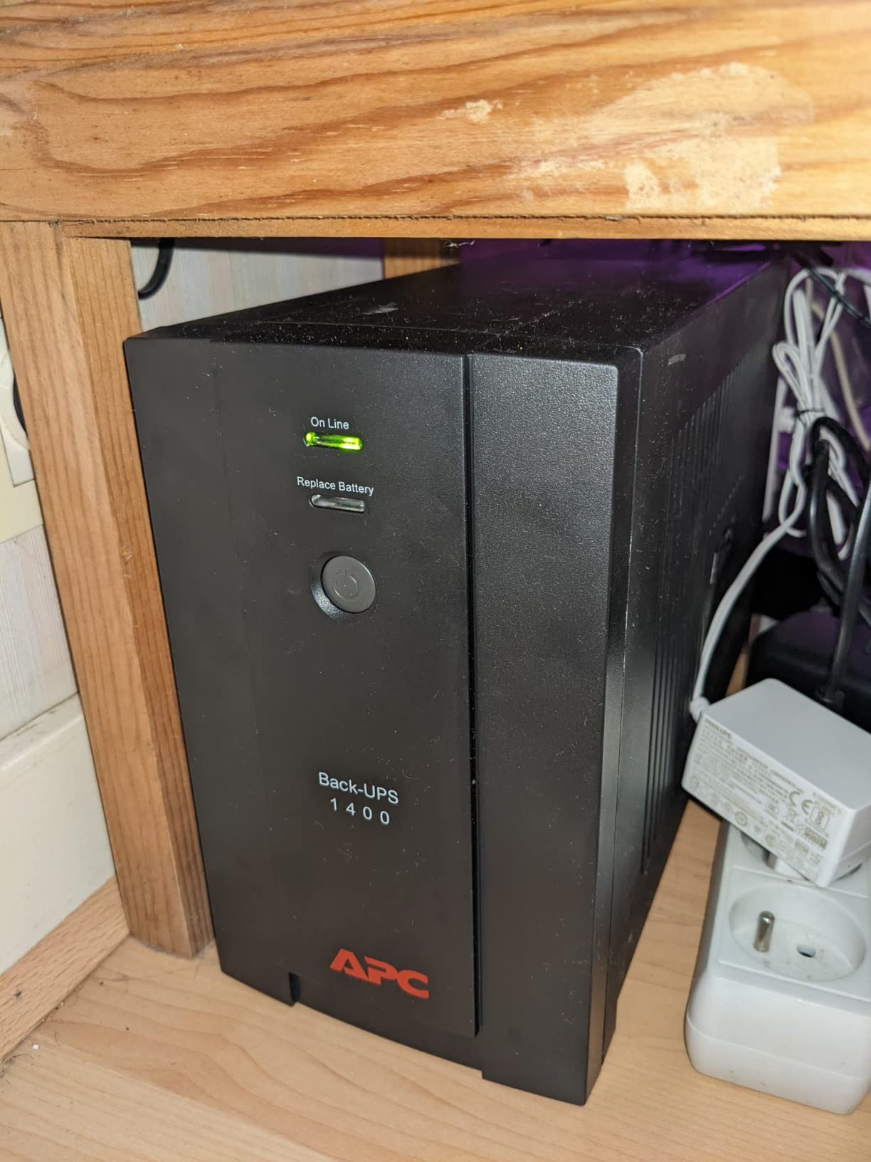 APC Back-UPS BX - BX700UI - Onduleur 700VA (AVR, 4 Prises IEC C13, USB ...